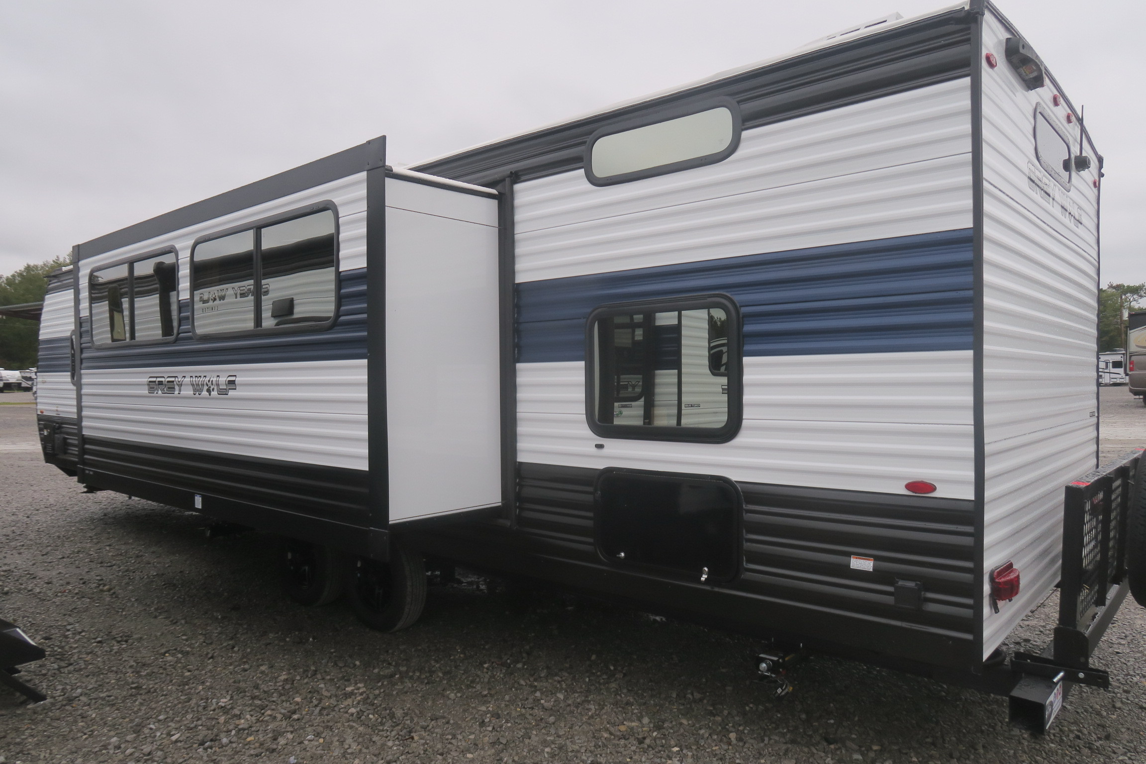 NEW 2024 CHEROKEE GREY WOLF 29TE - Overview | Berryland Campers