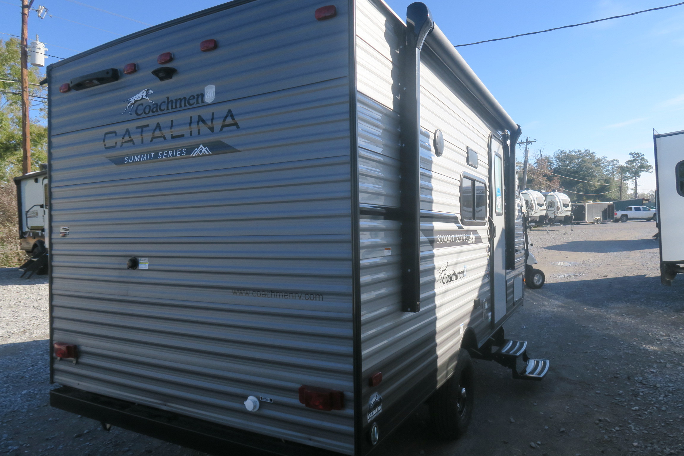 NEW 2024 CATALINA SUMMIT 164BHX - Overview | Berryland Campers