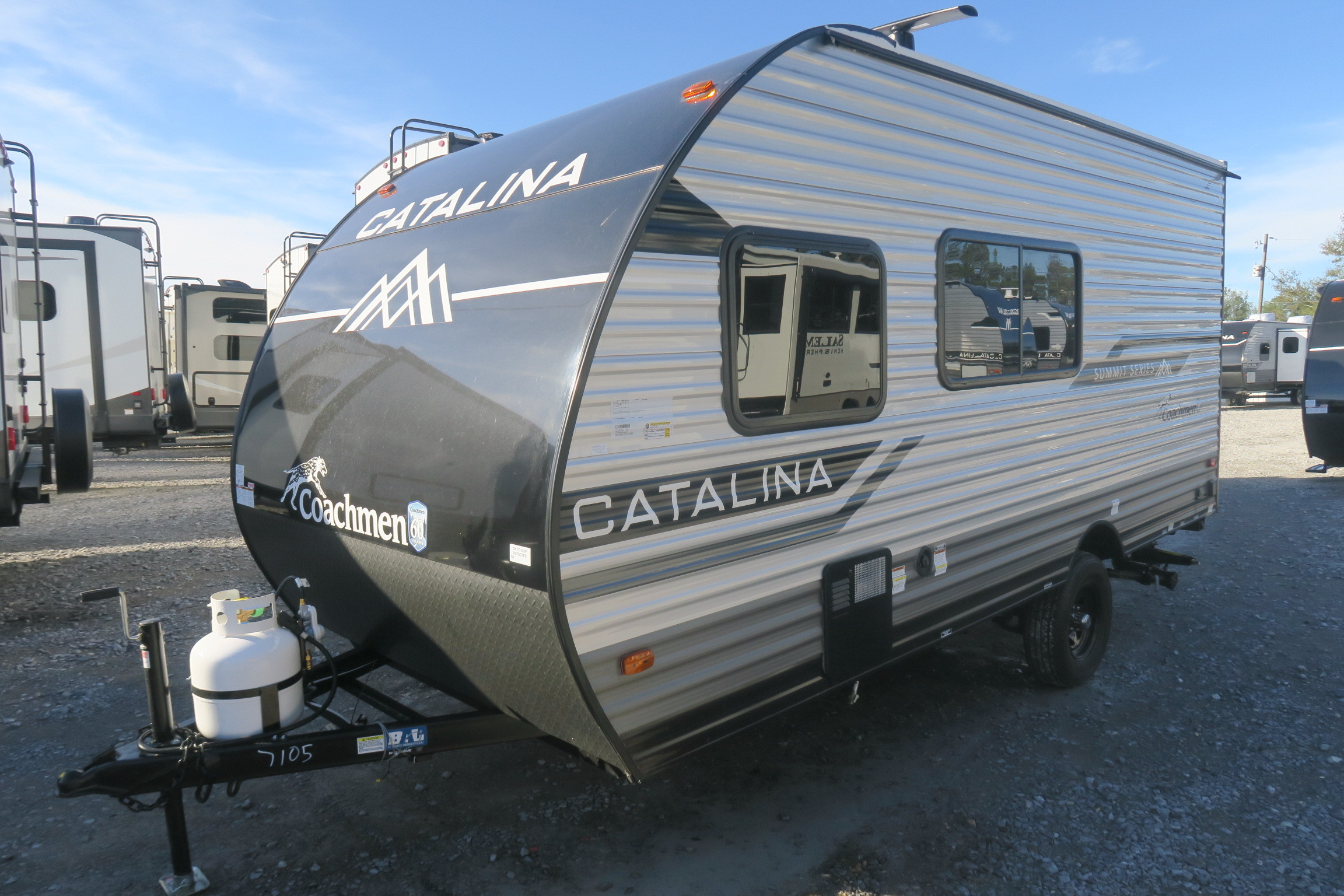 NEW 2024 CATALINA SUMMIT 164BHX - Overview | Berryland Campers