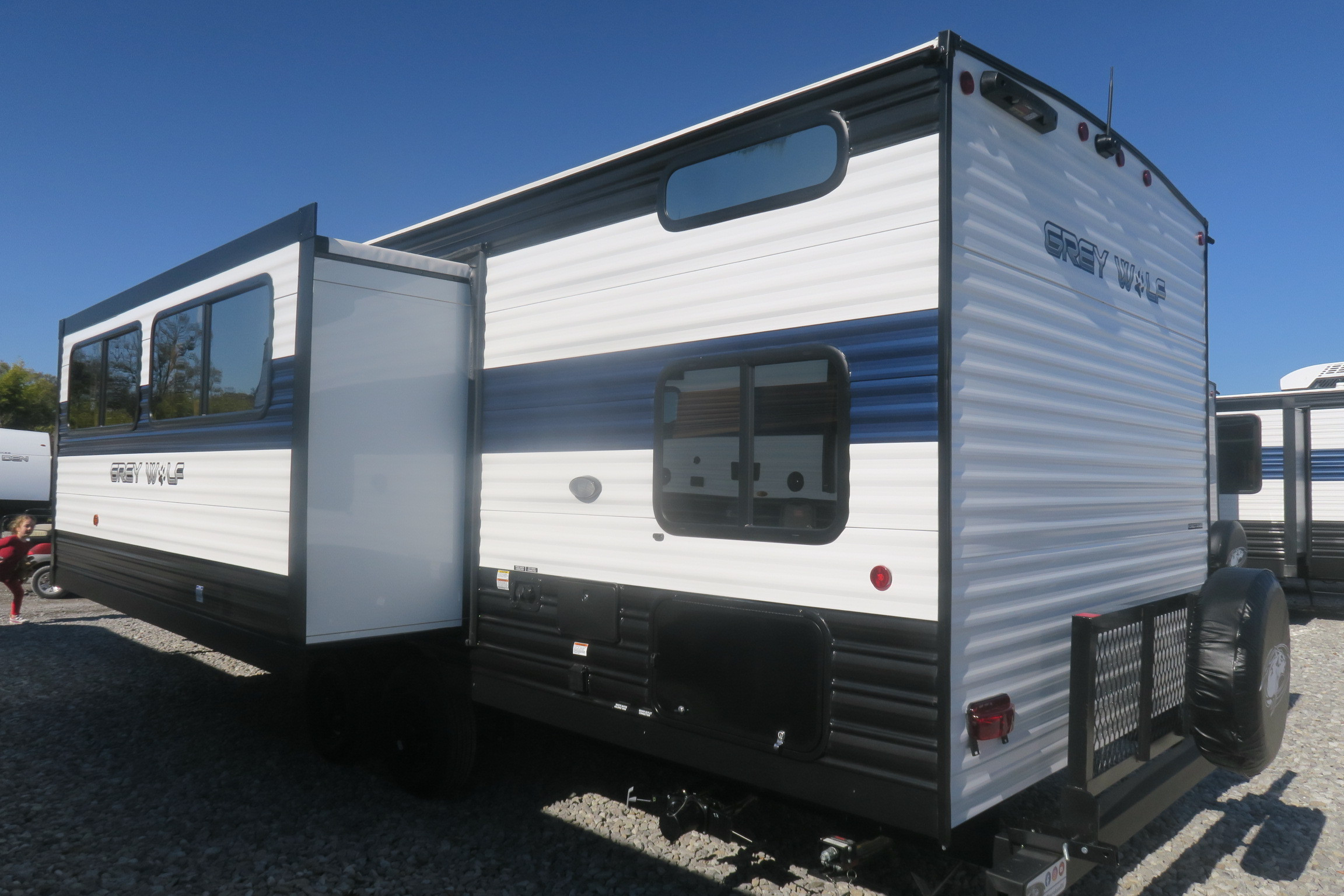 NEW 2024 CHEROKEE GREY WOLF 26DBH - Overview | Berryland Campers