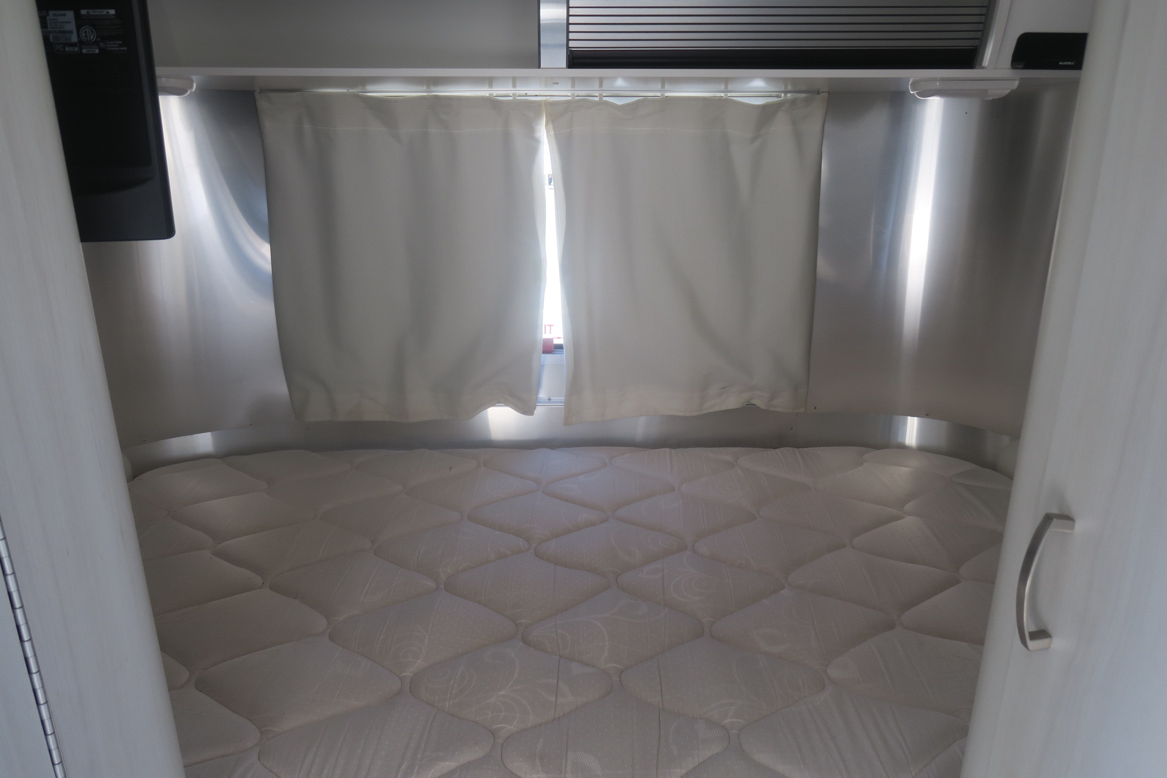 USED 2019 AIRSTREAM BAMBI 16RB - Overview | Berryland Campers