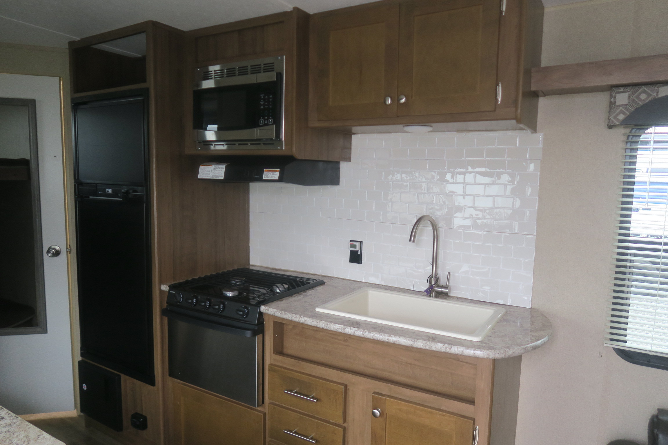 USED 2018 ASPEN TRAIL 2710BH - Overview | Berryland Campers