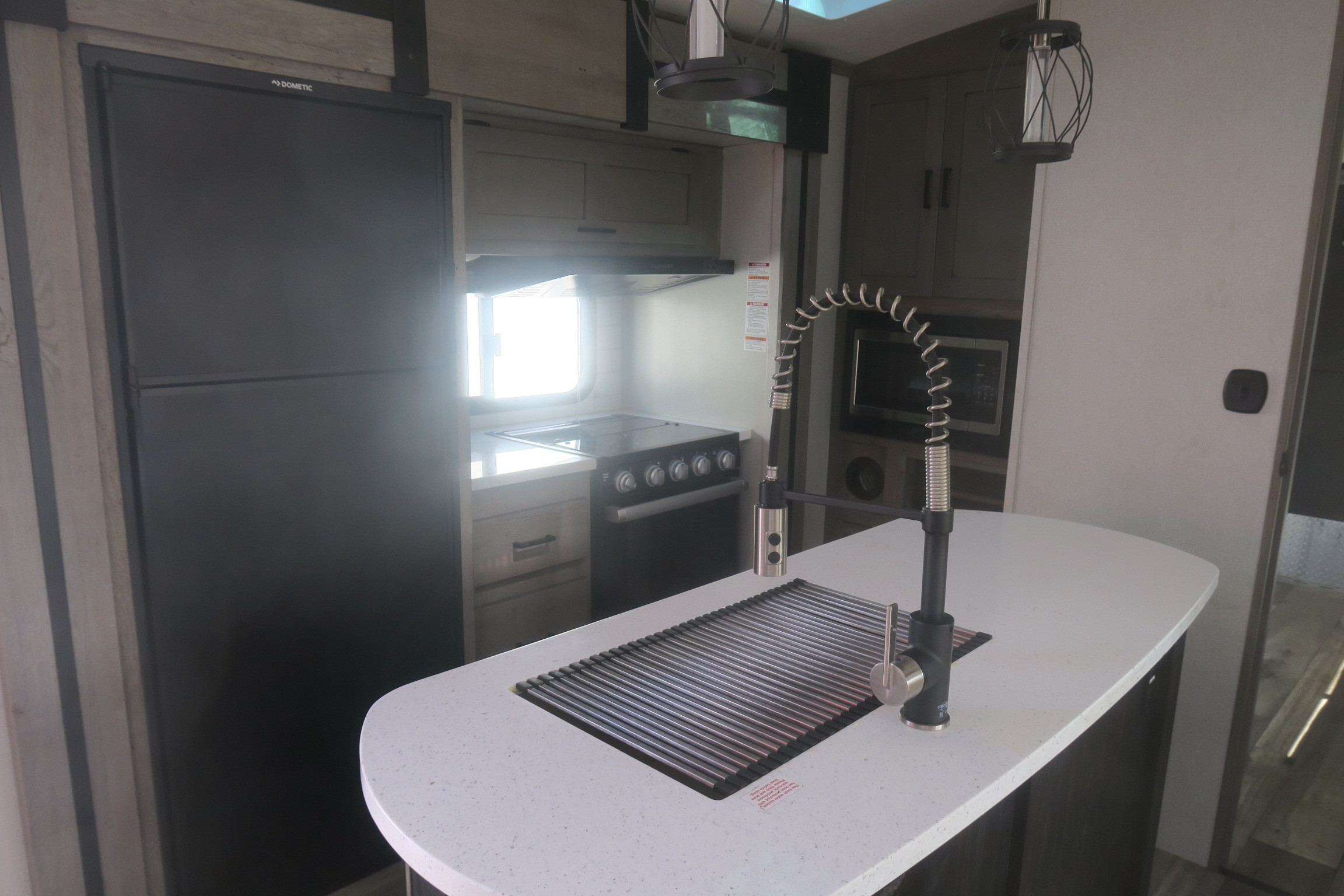 USED 2021 OUTBACK 335CG - Overview | Berryland Campers