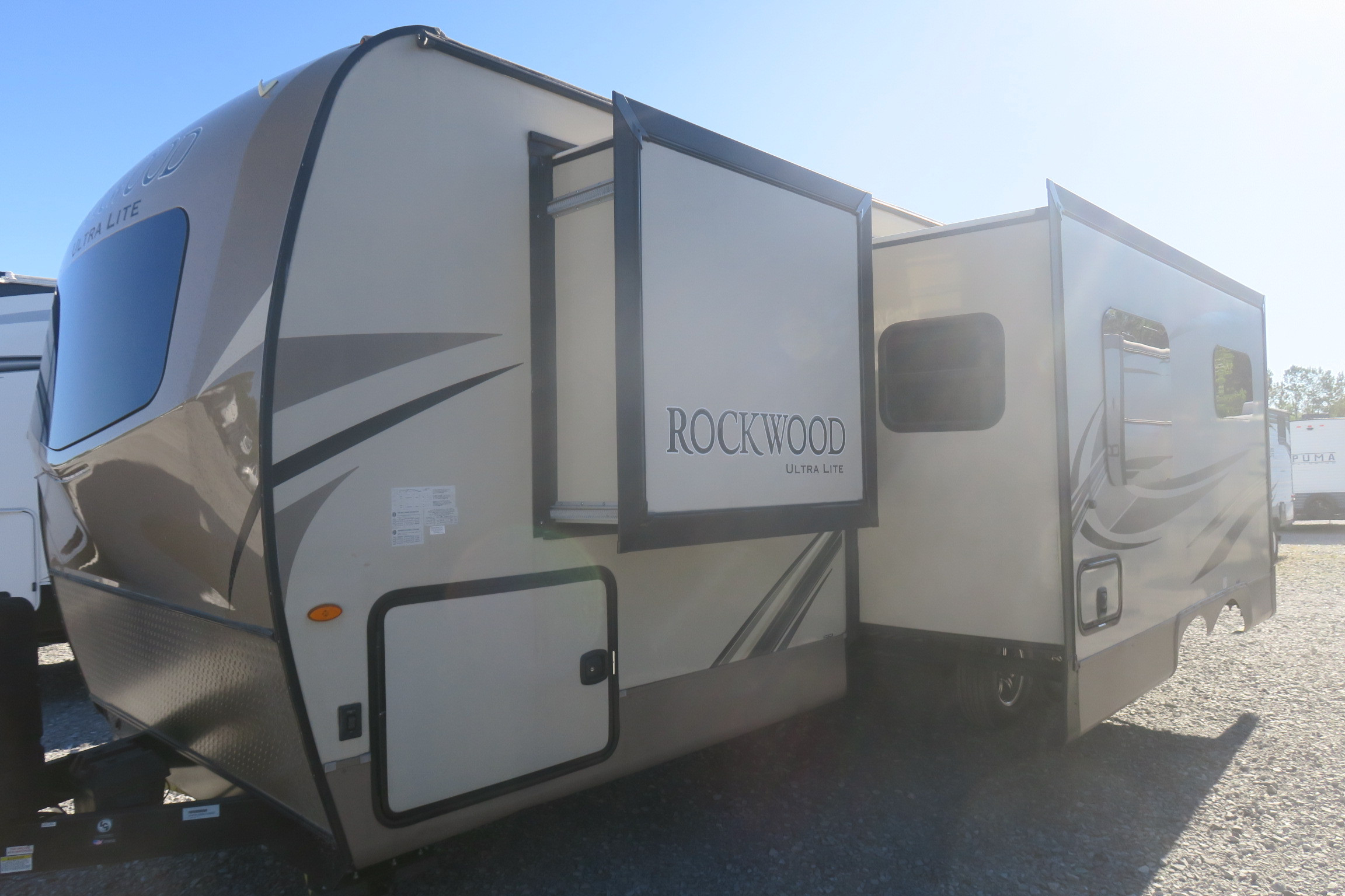Rockwood 2606ws Exterior Length