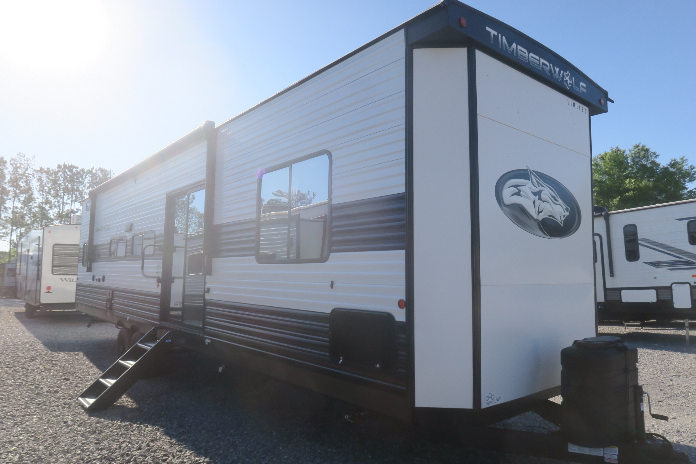 NEW 2024 CHEROKEE TIMBERWOLF 39TN - Overview | Berryland Campers