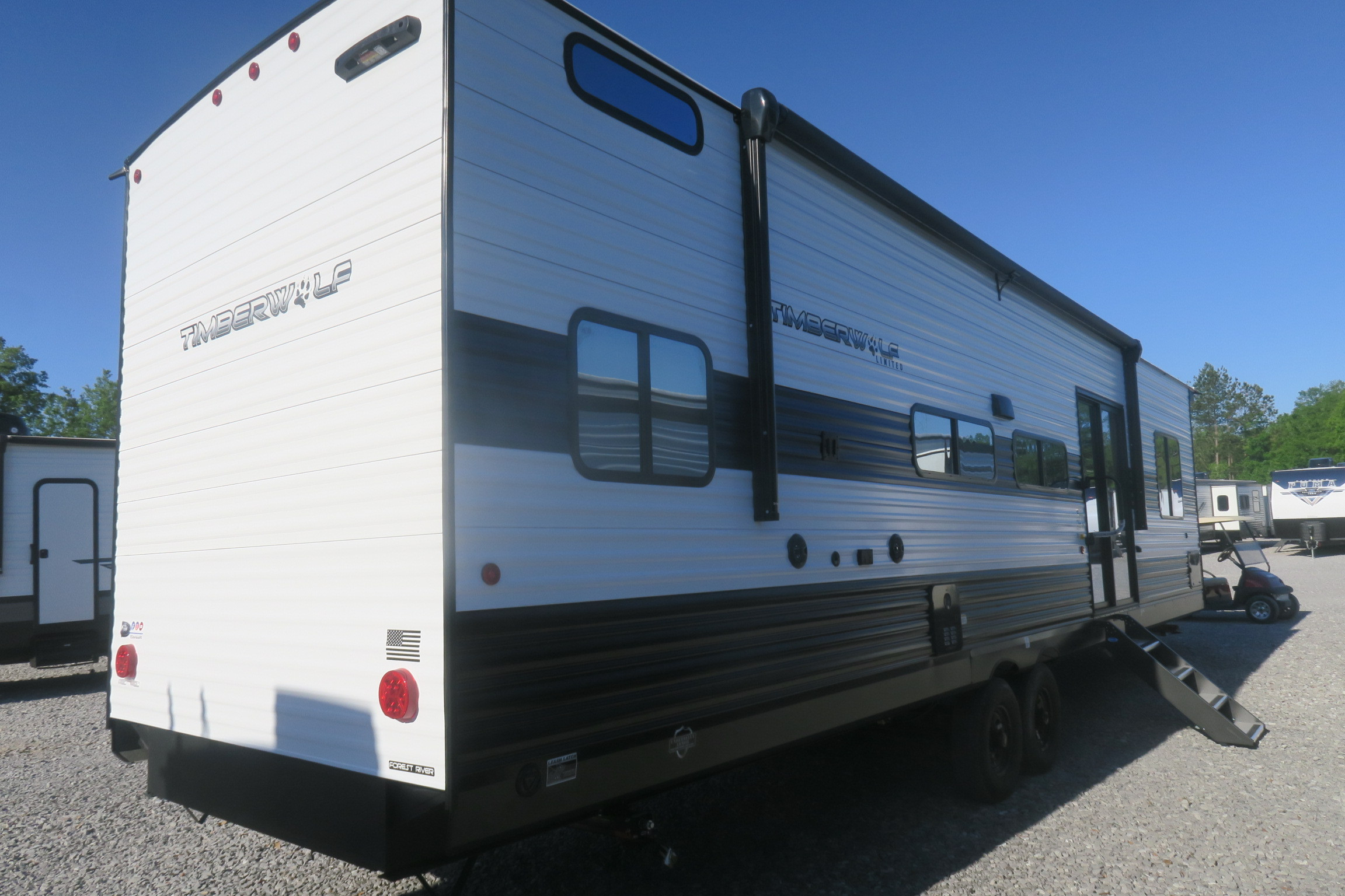 NEW 2024 CHEROKEE TIMBERWOLF 39TN - Overview | Berryland Campers