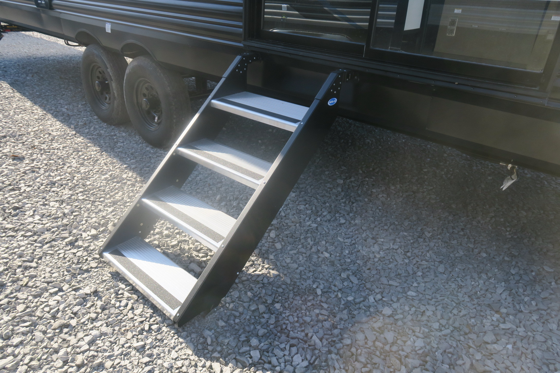 NEW 2024 CHEROKEE TIMBERWOLF 39TN - Overview | Berryland Campers