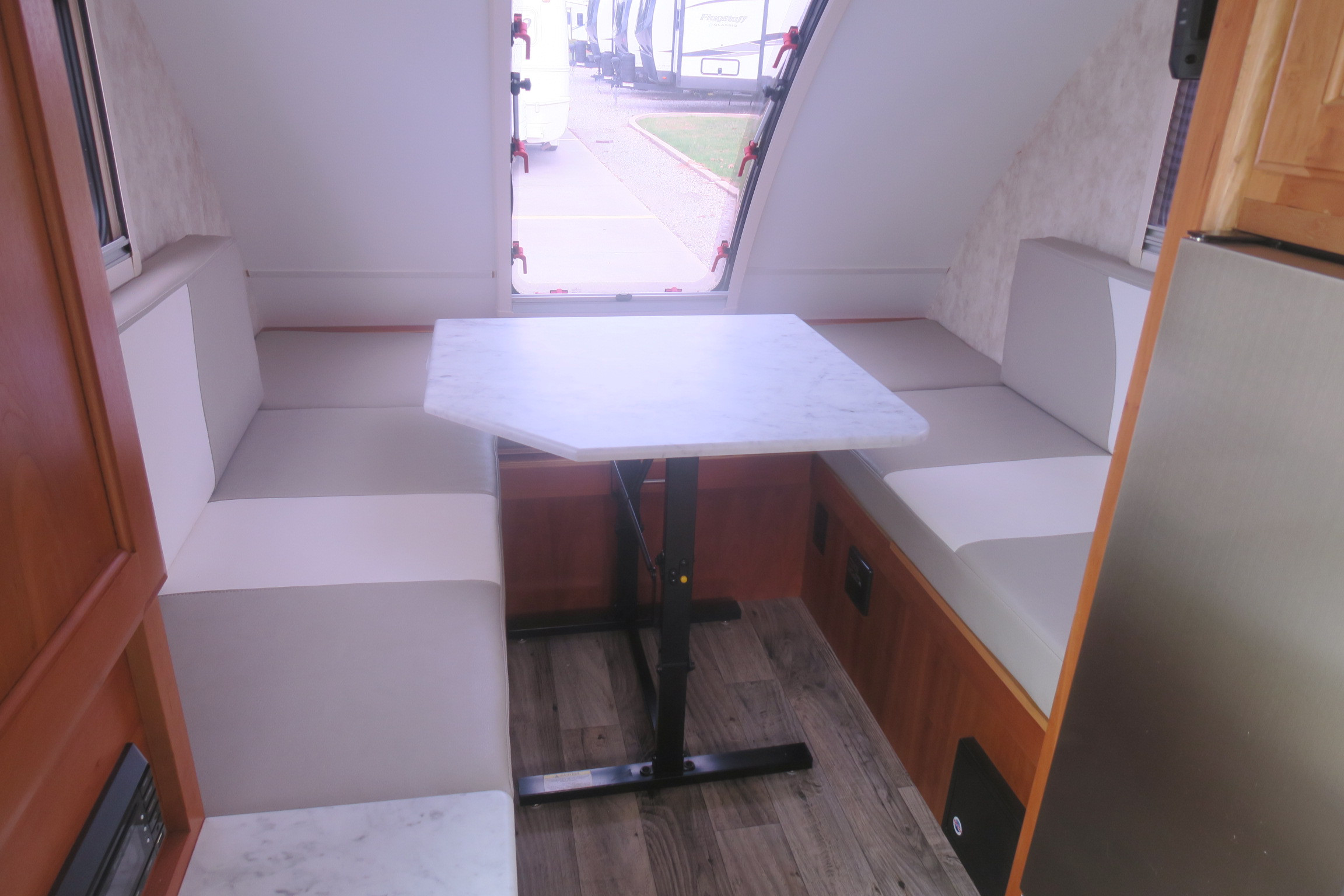 USED 2020 MINI MAX EXTREME - Overview | Berryland Campers
