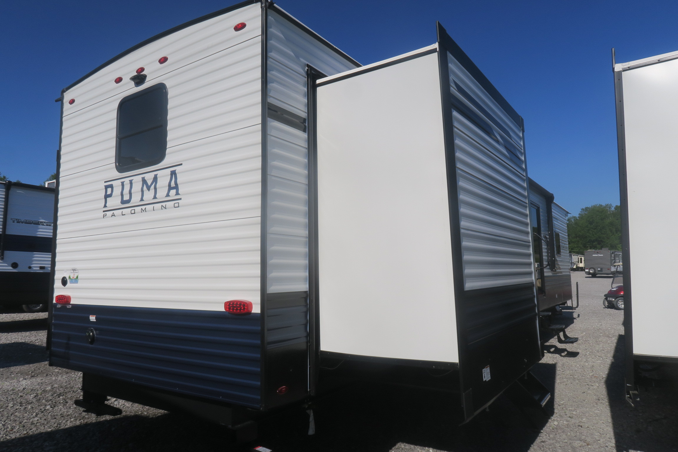 NEW 2024 PUMA DESTINATION 39PQB - Overview | Berryland Campers