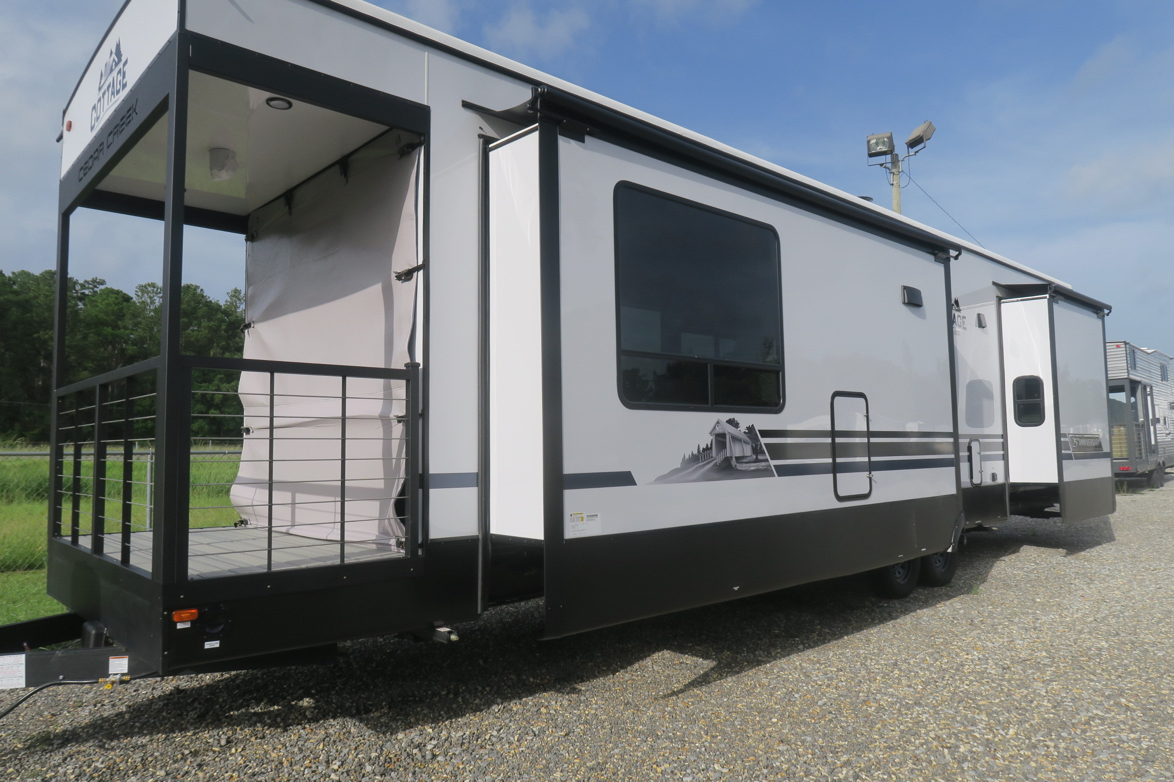 NEW 2024 CEDAR CREEK COTTAGE 40CFD - Overview | Berryland Campers