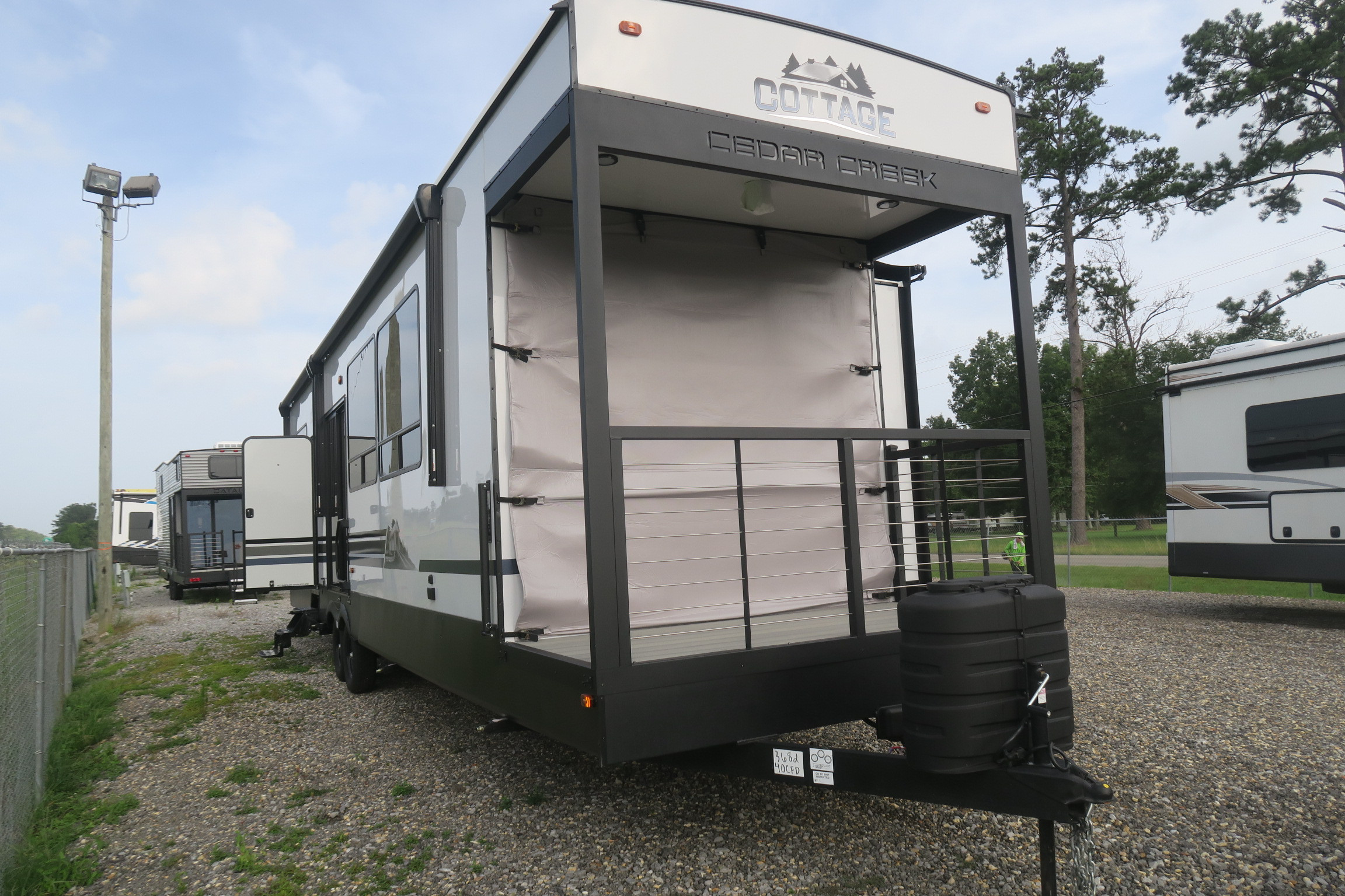 NEW 2024 CEDAR CREEK COTTAGE 40CFD - Overview | Berryland Campers