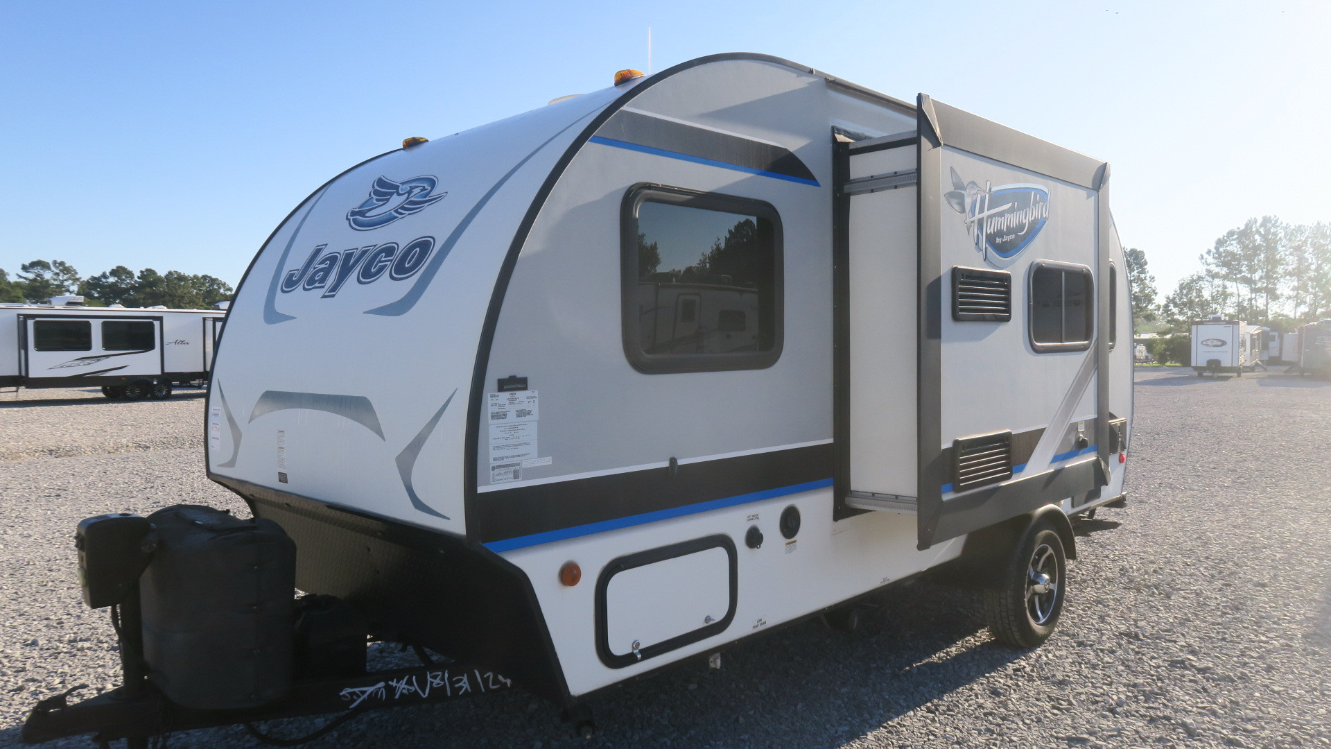 USED 2017 HUMMINGBIRD 17FD - Overview | Berryland Campers