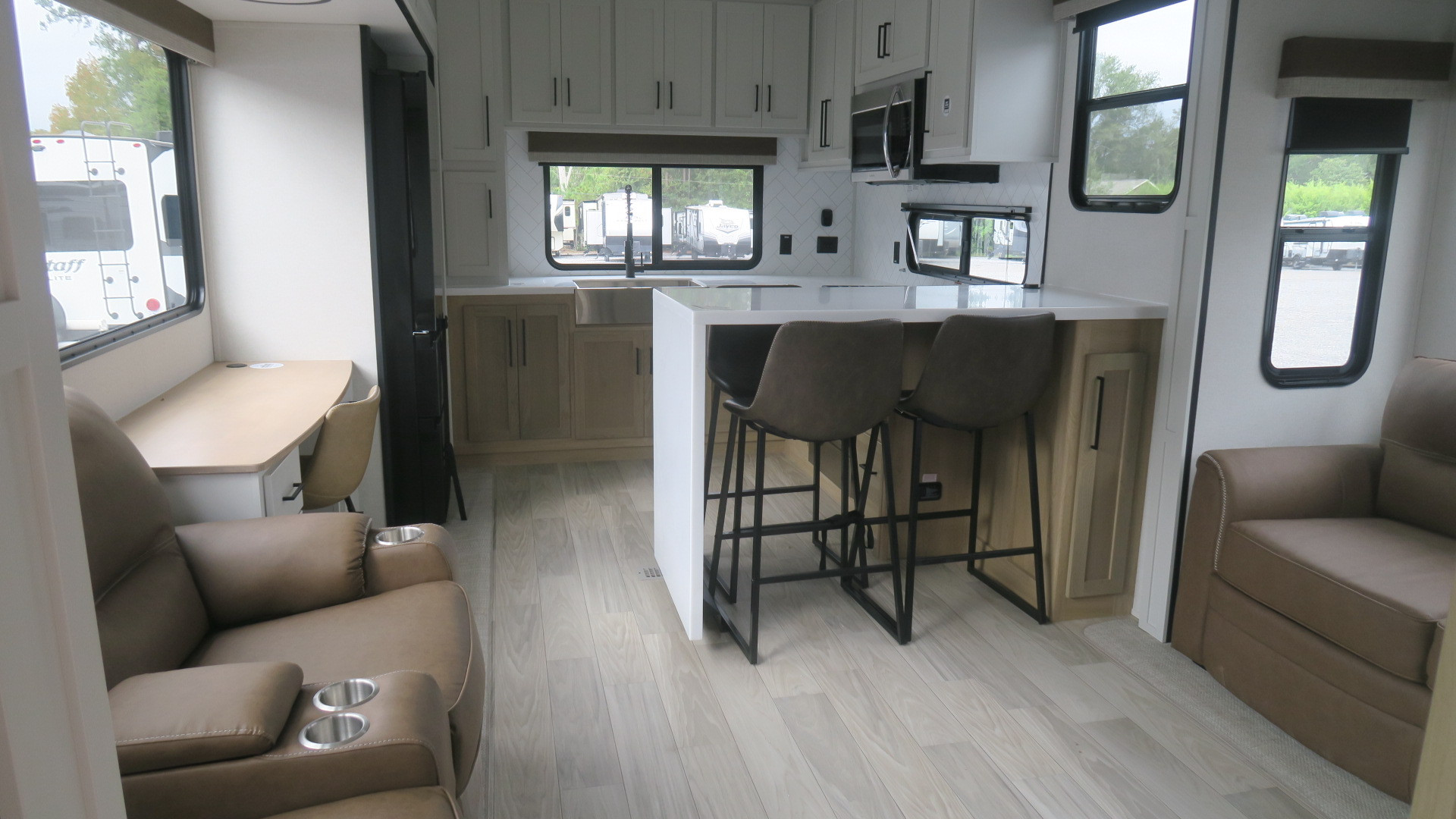 NEW 2025 SIERRA DESTINATION 395MMG - Overview | Berryland Campers
