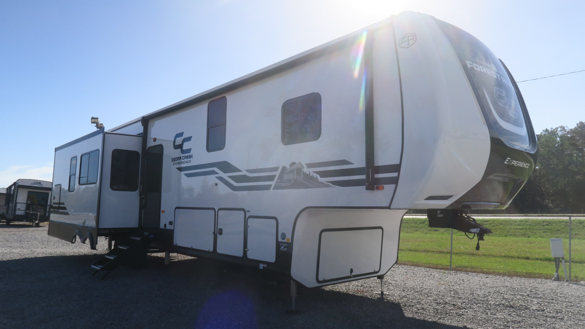 NEW 2025 CEDAR CREEK EXPERIENCE 39RKB - Overview | Berryland Campers