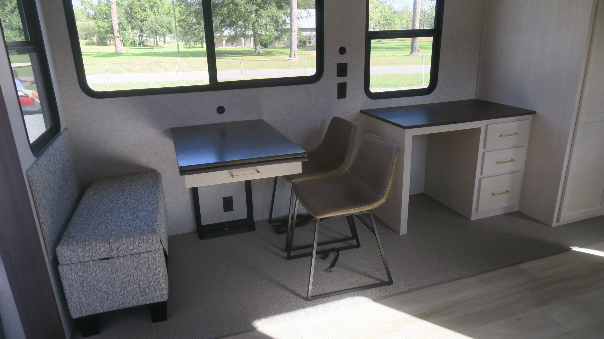 NEW 2025 CEDAR CREEK EXPERIENCE 39RKB - Overview | Berryland Campers