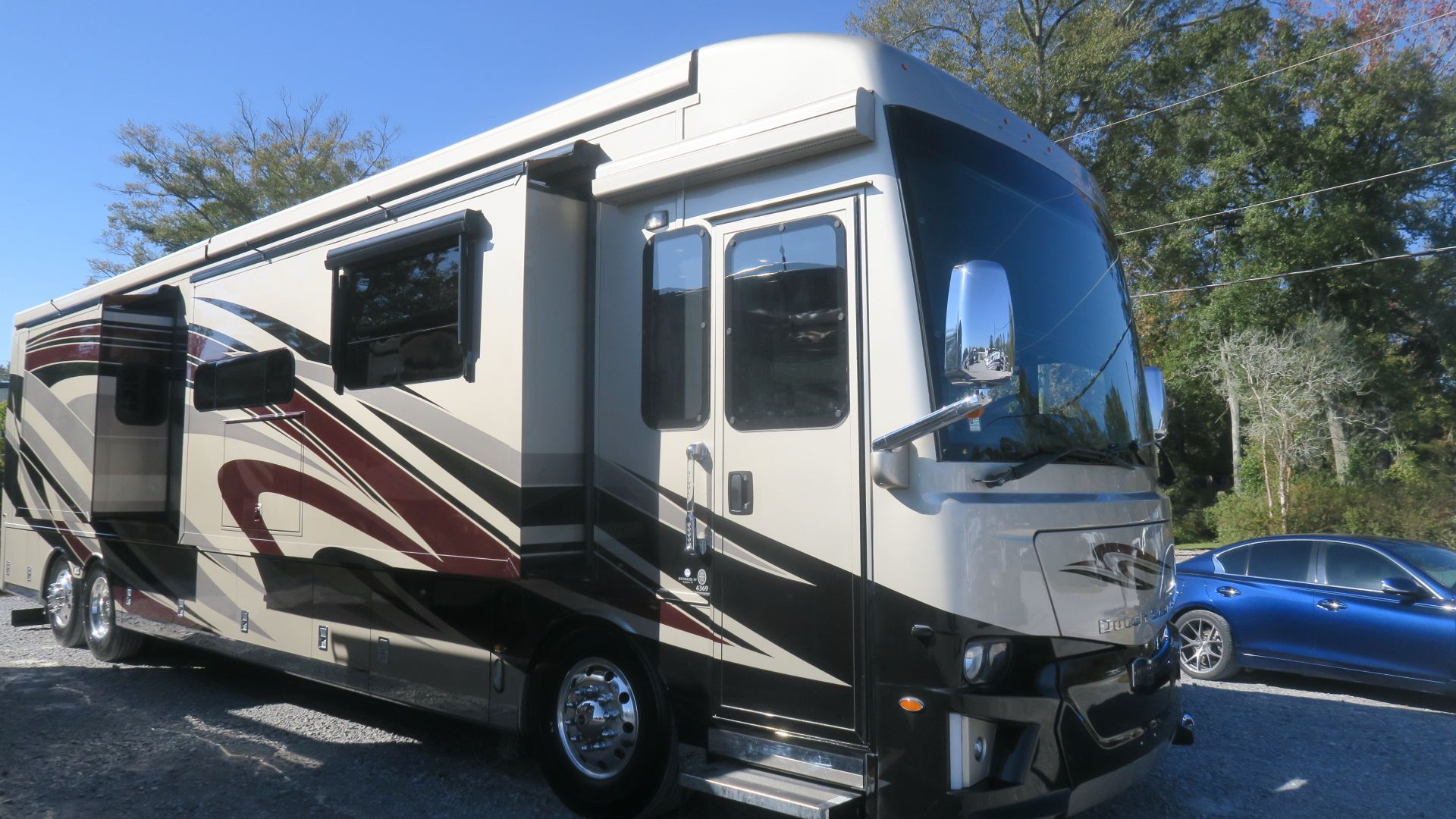 USED 2019 NEWMAR 4369 - Overview | Berryland Campers