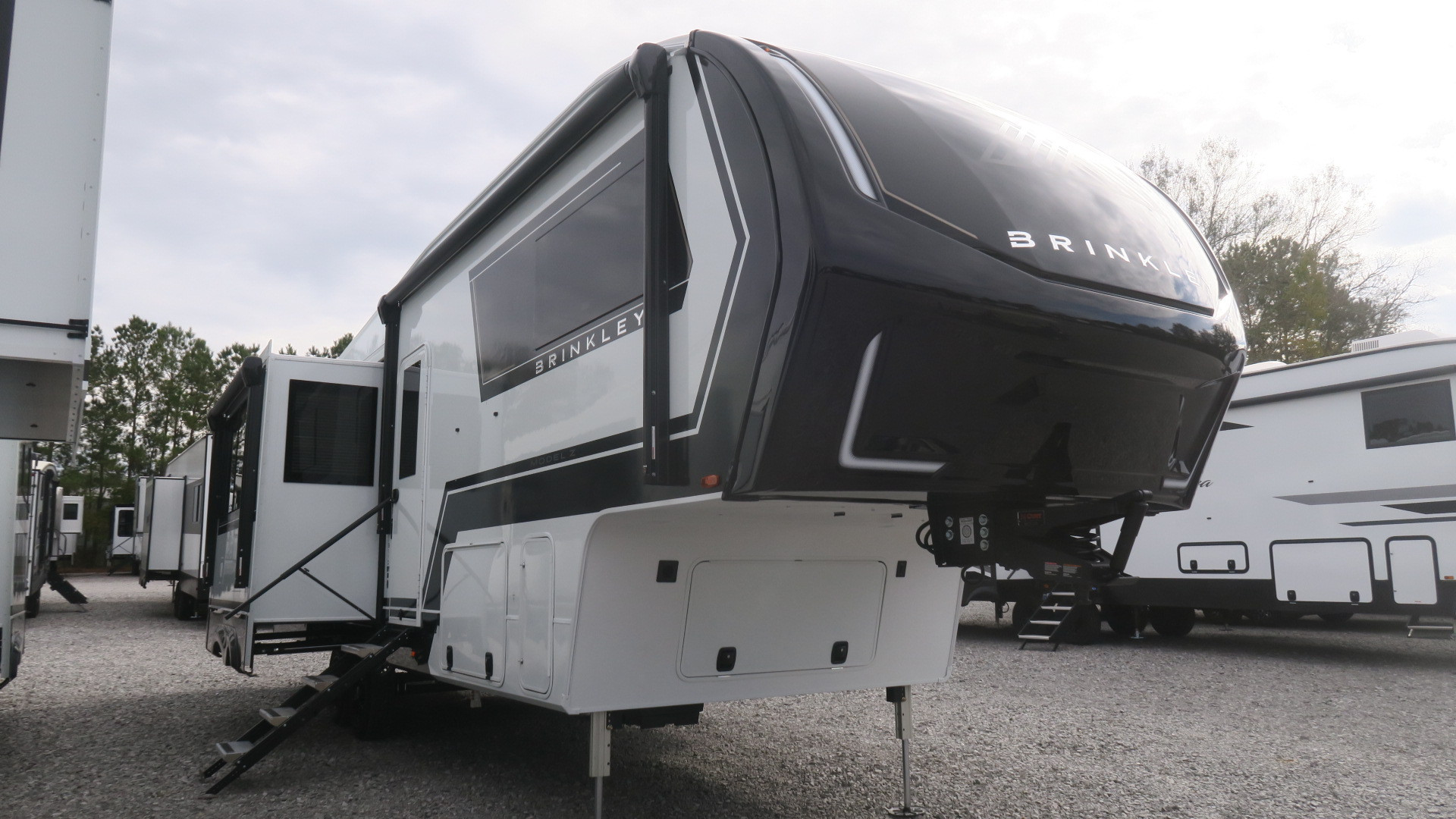 NEW 2025 BRINKLEY MODEL Z 3110 - Overview | Berryland Campers