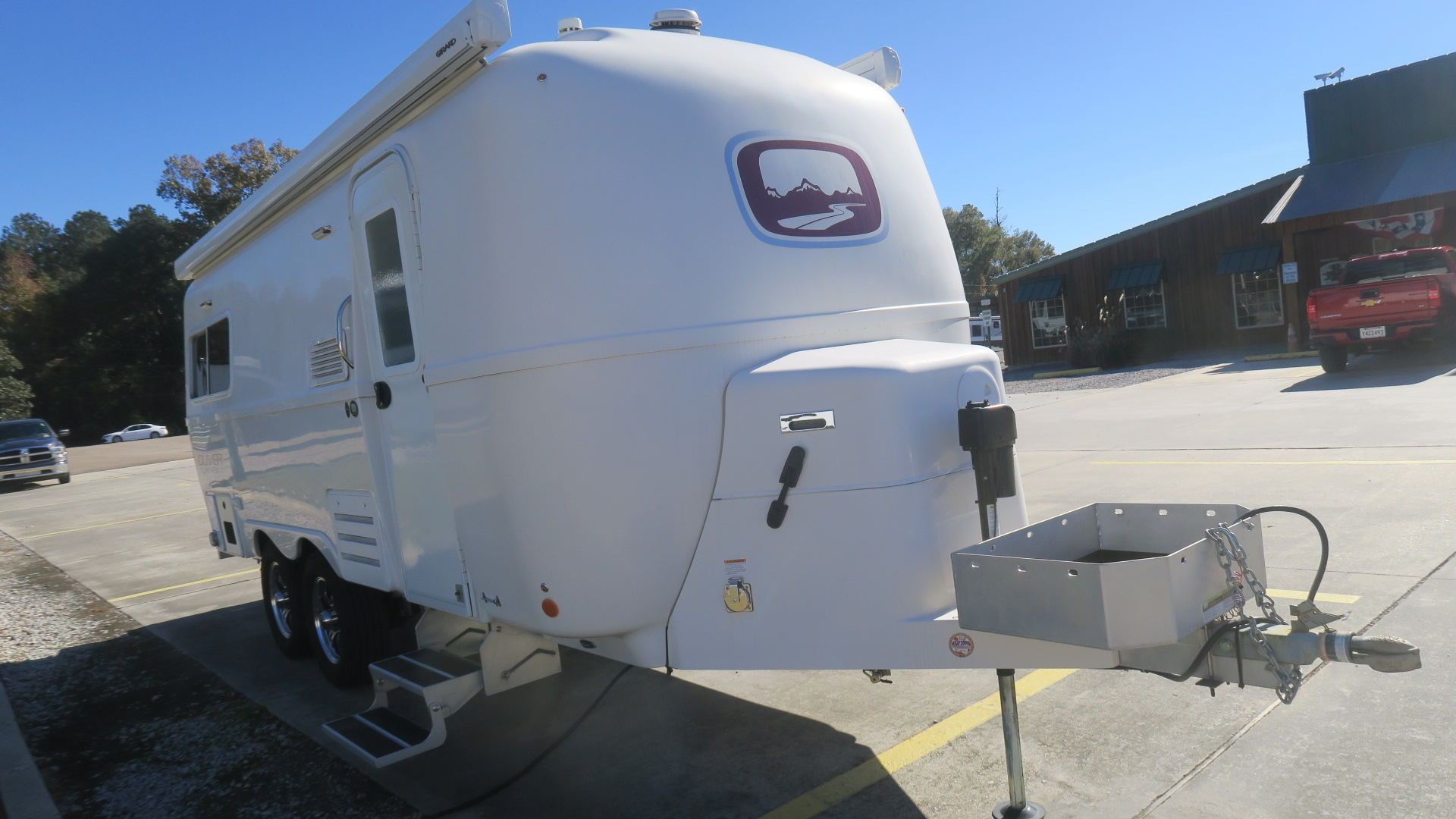 USED 2022 OLIVER LEGACY II TWIN - Overview | Berryland Campers