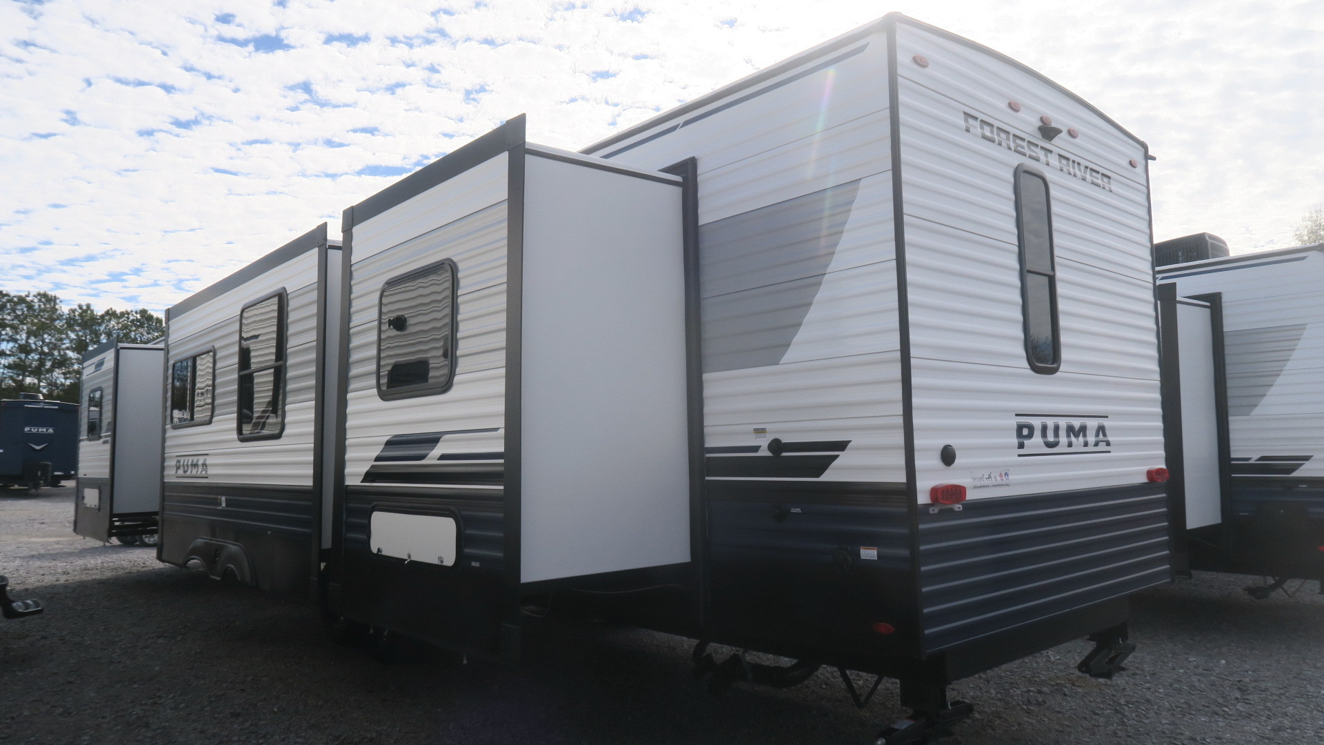 NEW 2025 PUMA DESTINATION 39DBT - Overview | Berryland Campers