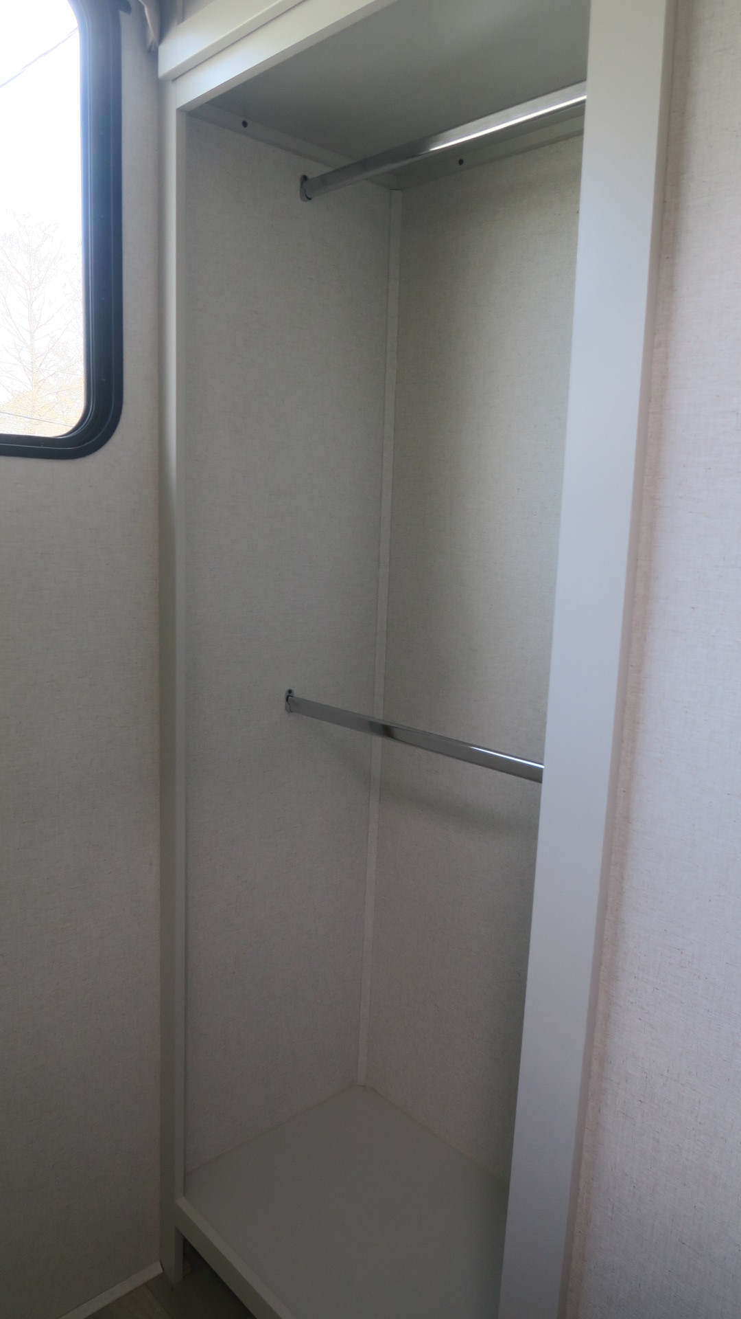 NEW 2025 SANDPIPER DESTINATION 395MMG - Overview | Berryland Campers