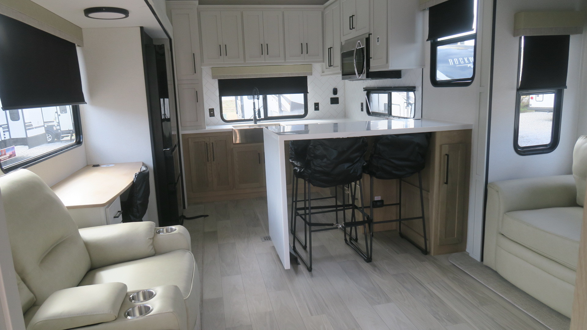NEW 2025 SANDPIPER DESTINATION 395MMG - Overview | Berryland Campers