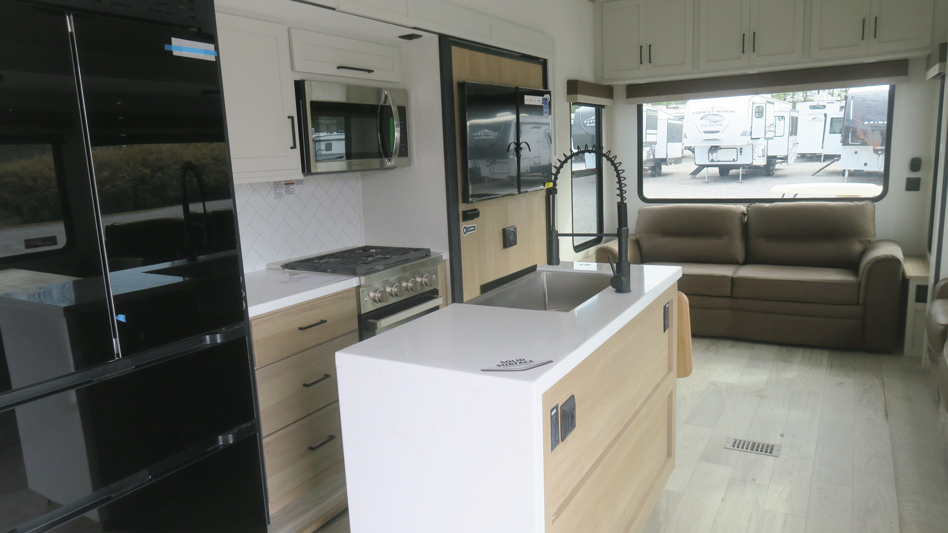 NEW 2025 SIERRA DESTINATION 388JW - Overview | Berryland Campers