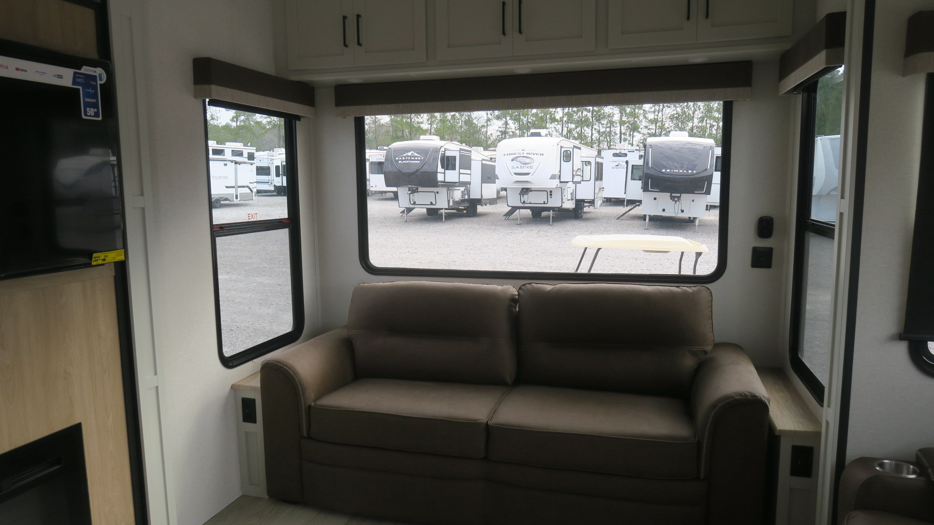 NEW 2025 SIERRA DESTINATION 388JW - Overview | Berryland Campers