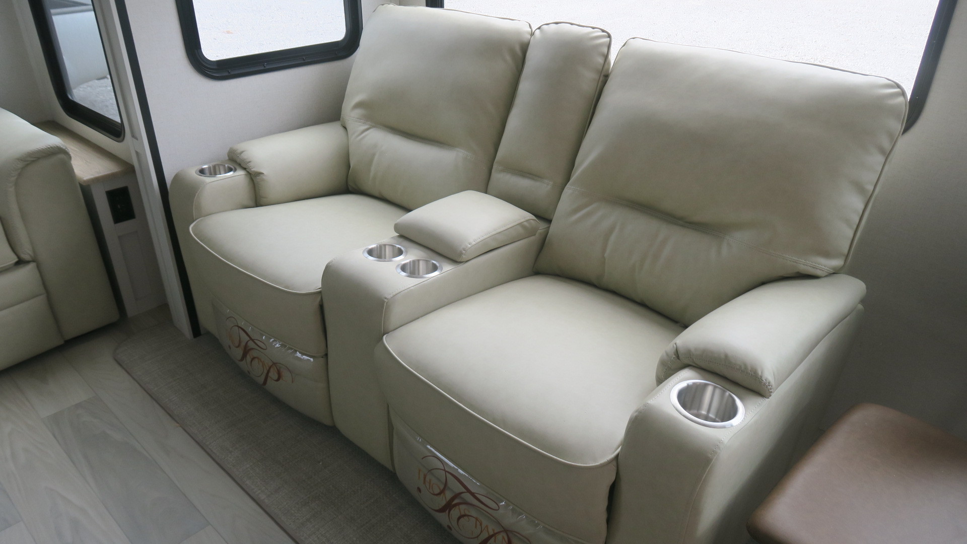 NEW 2025 SIERRA DESTINATION 388JW - Overview | Berryland Campers