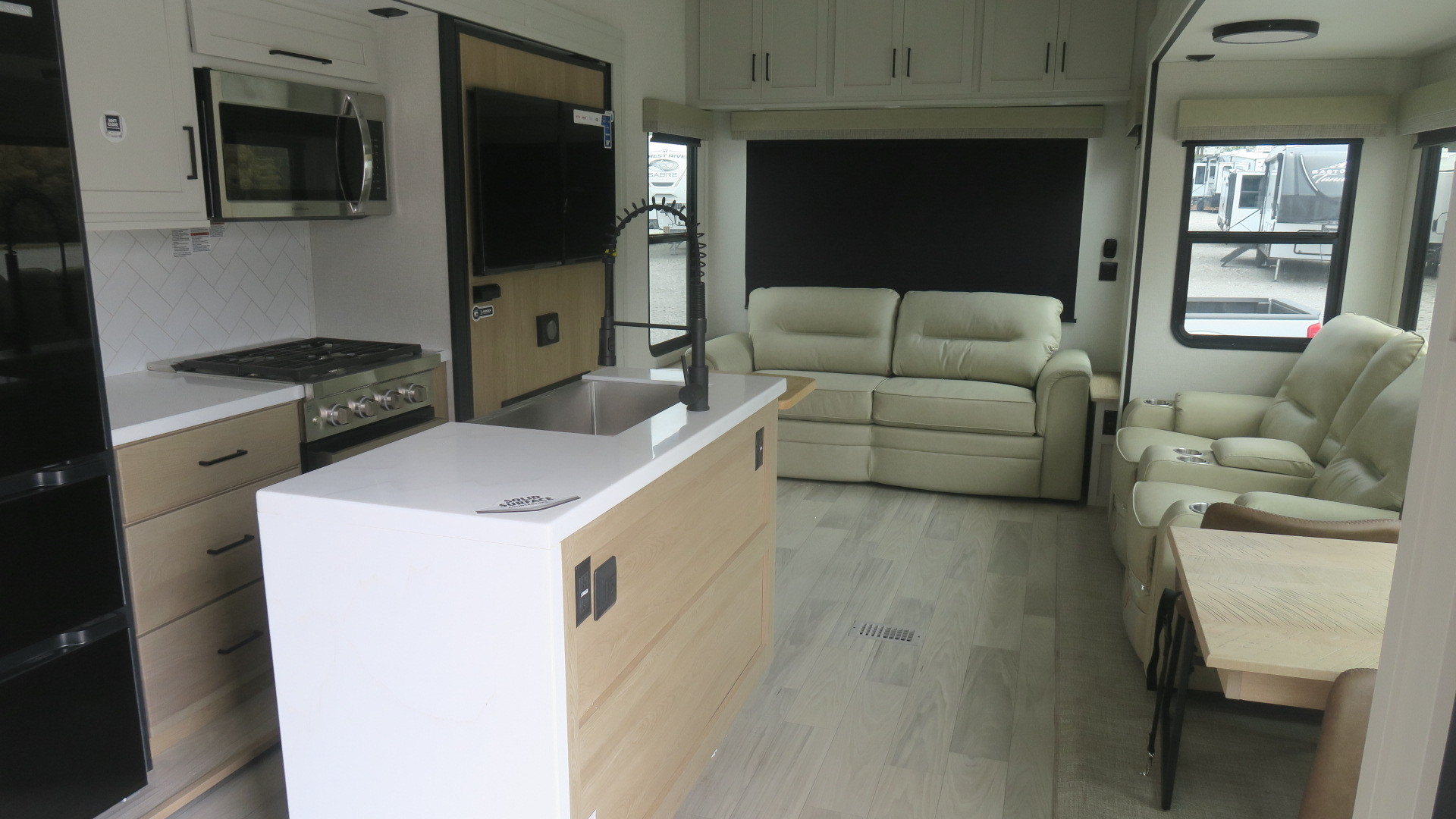 NEW 2025 SIERRA DESTINATION 388JW - Overview | Berryland Campers