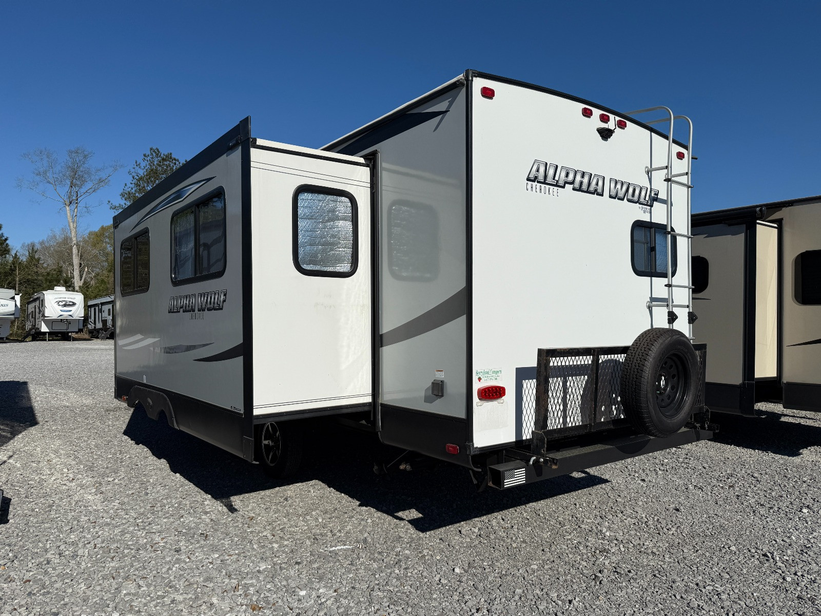 USED 2020 ALPHA WOLF 27RK - Overview | Berryland Campers