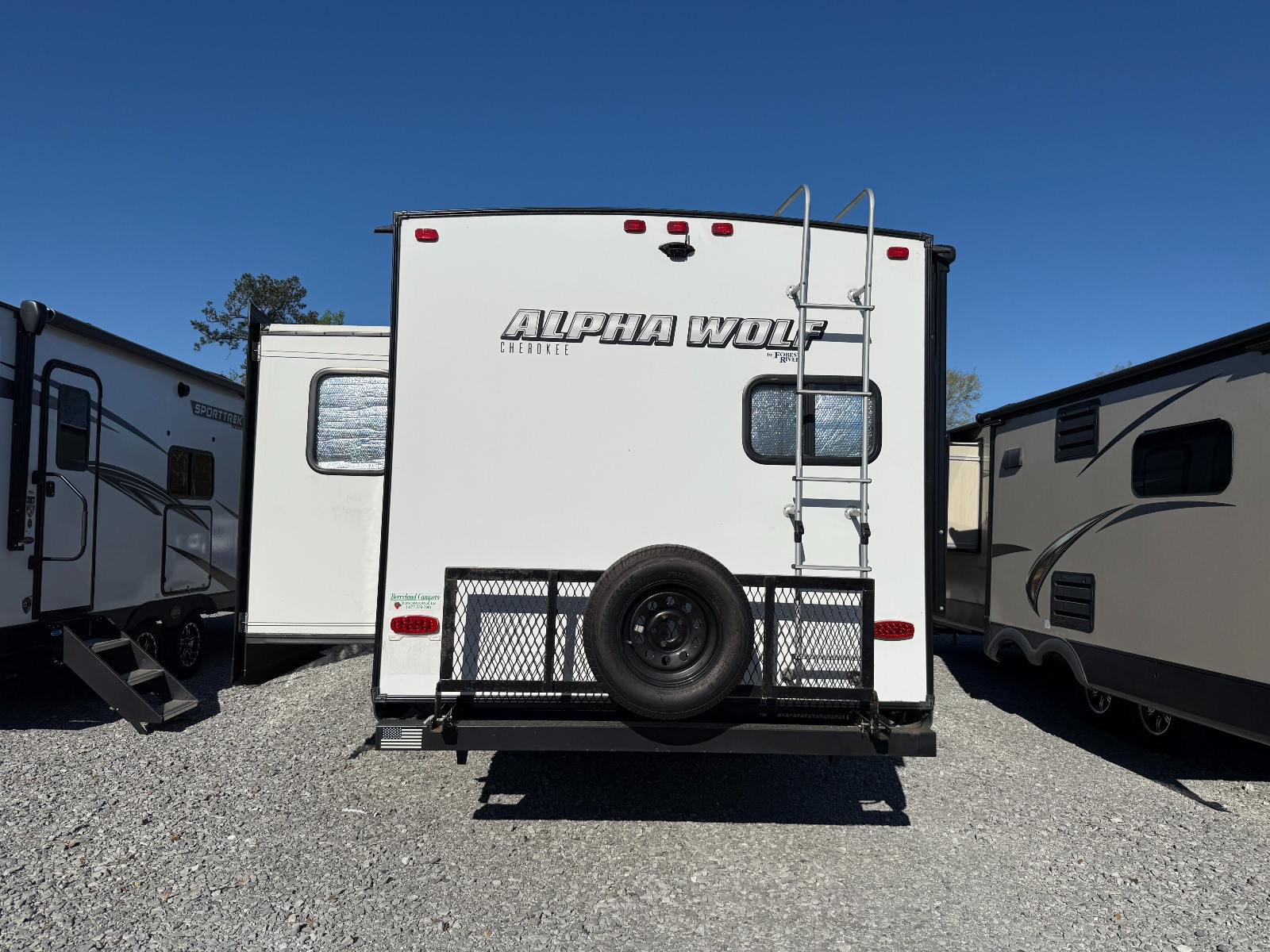 USED 2020 ALPHA WOLF 27RK - Overview | Berryland Campers