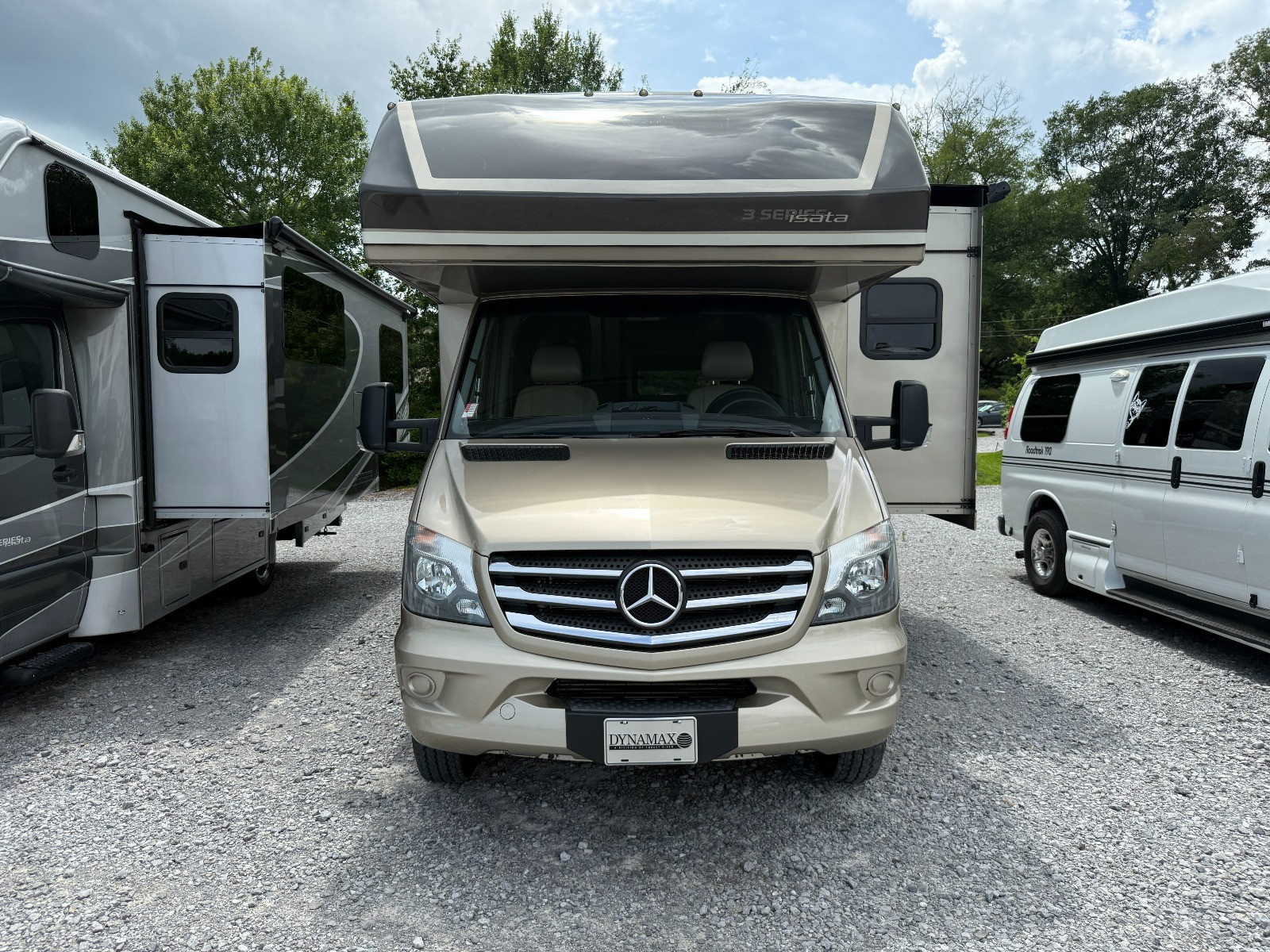 USED 2018 ISATA 3 SERIES 24CBM - Overview | Berryland Campers