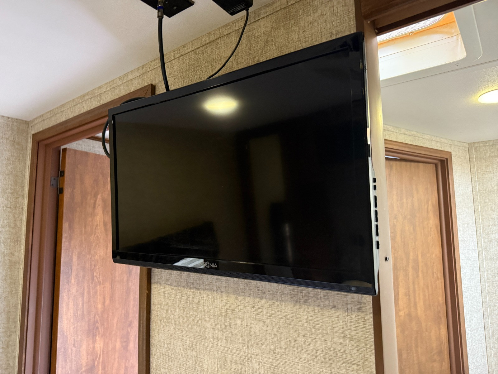 USED 2015 SPRINTER 322BHS - Overview | Berryland Campers