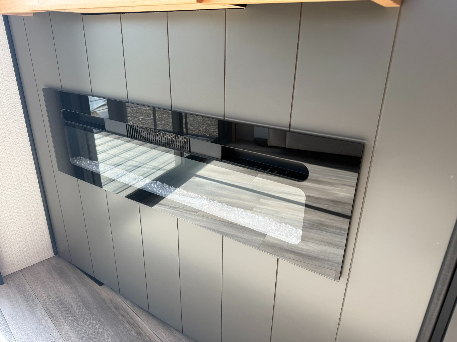 NEW 2024 CEDAR CREEK COTTAGE 40CFD - Overview | Berryland Campers