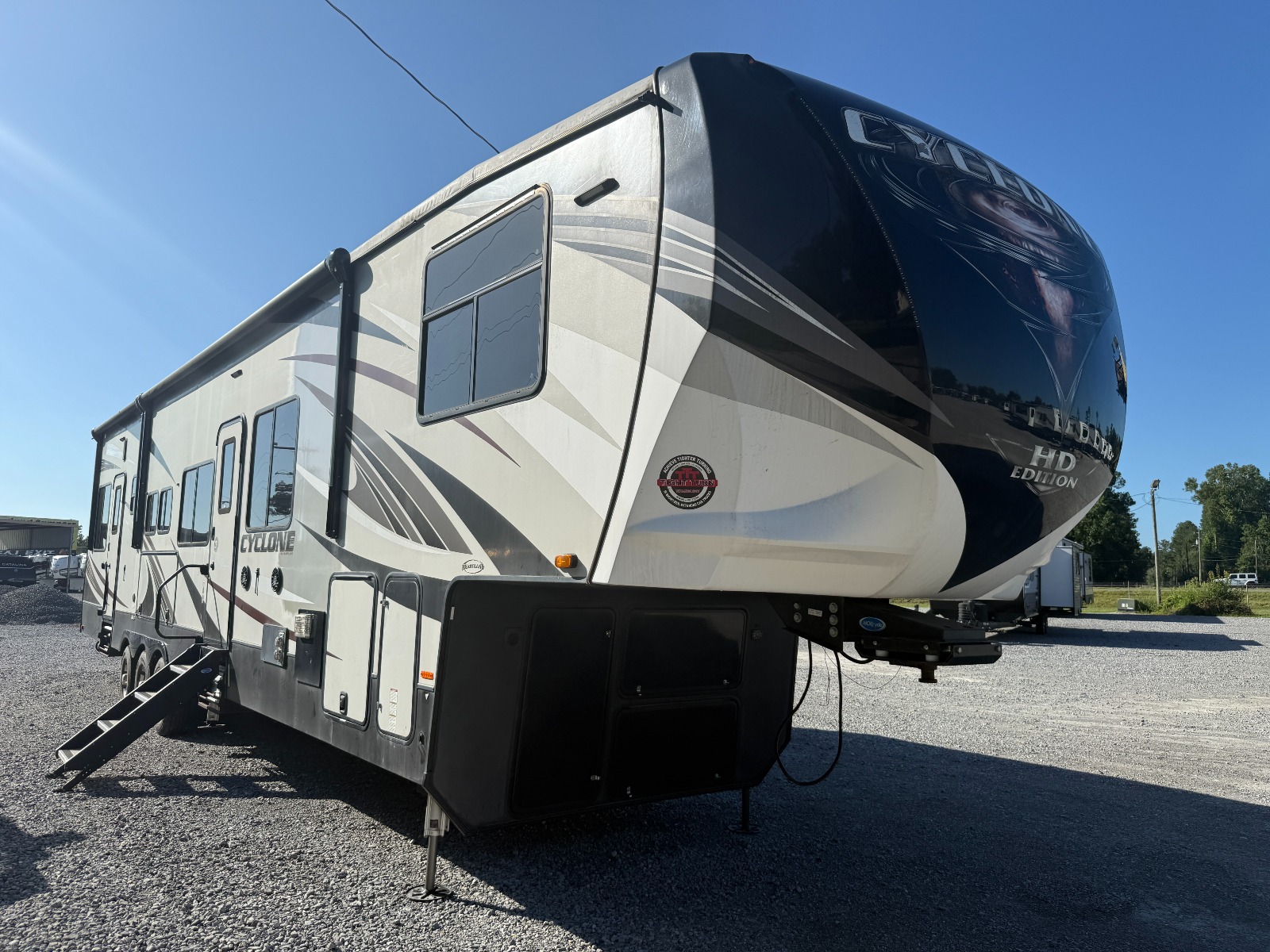 USED 2019 HEARTLAND CYCLONE CT4101 - Overview | Berryland Campers