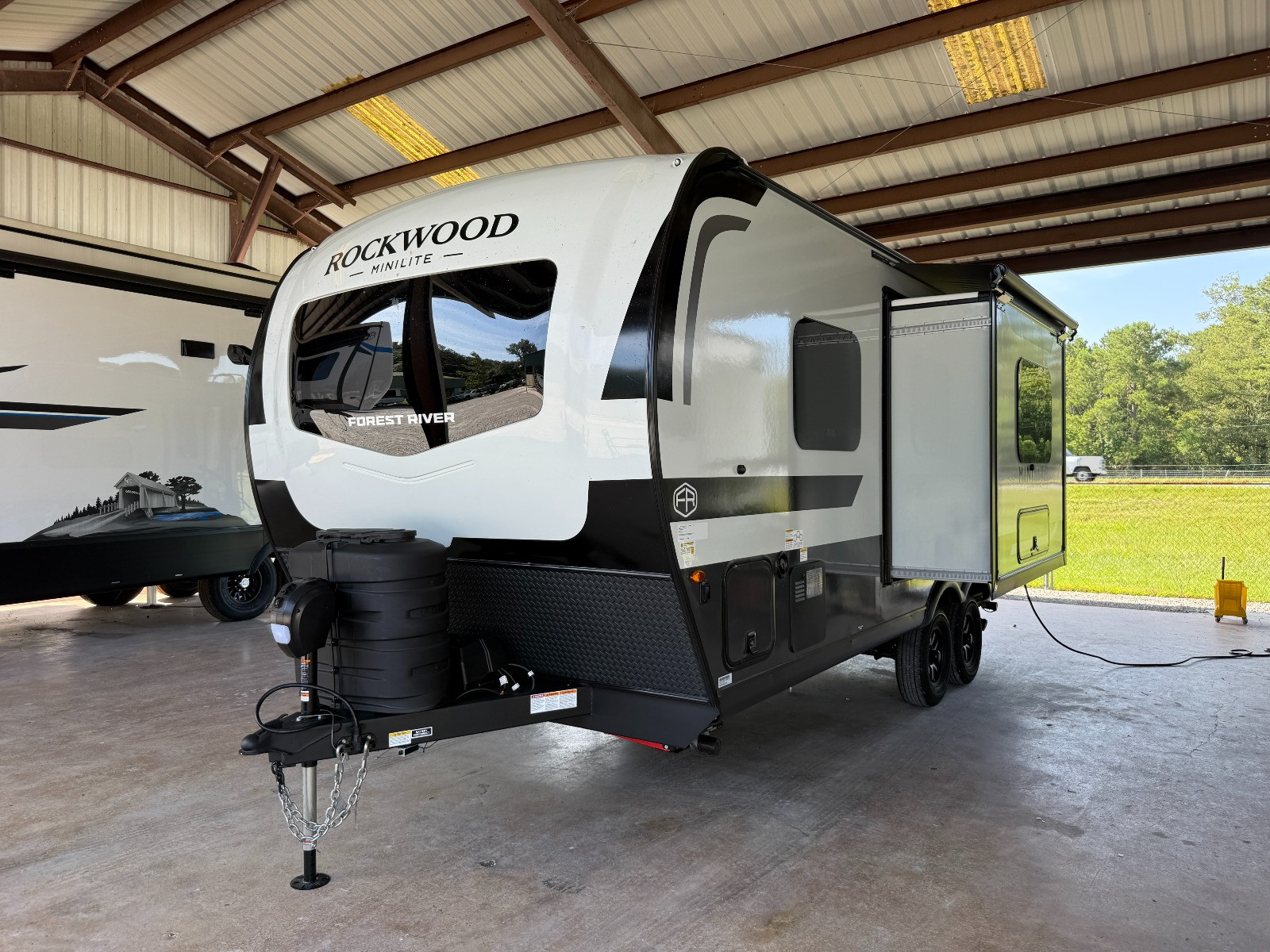 NEW 2026 ROCKWOOD MINI LITE 2109S - Overview | Berryland Campers