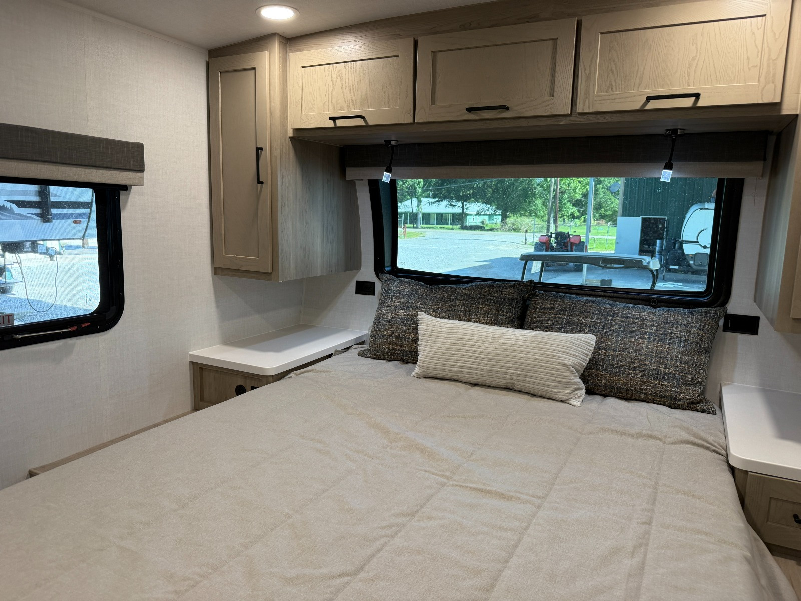 NEW 2026 ROCKWOOD MINI LITE 2109S - Overview | Berryland Campers