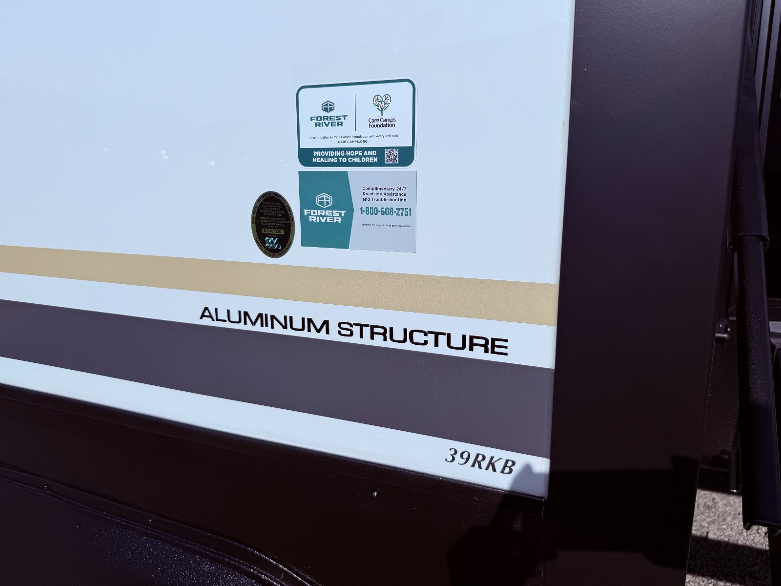 NEW 2026 CEDAR CREEK EXPERIENCE 39RKB - Overview | Berryland Campers