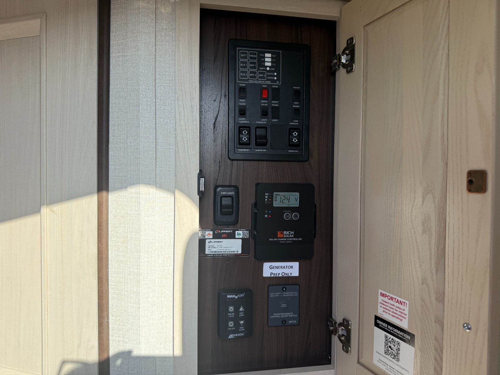 NEW 2026 CEDAR CREEK EXPERIENCE 39RKB - Overview | Berryland Campers