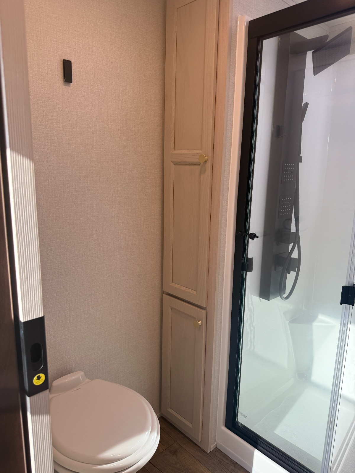 NEW 2026 CEDAR CREEK EXPERIENCE 39RKB - Overview | Berryland Campers