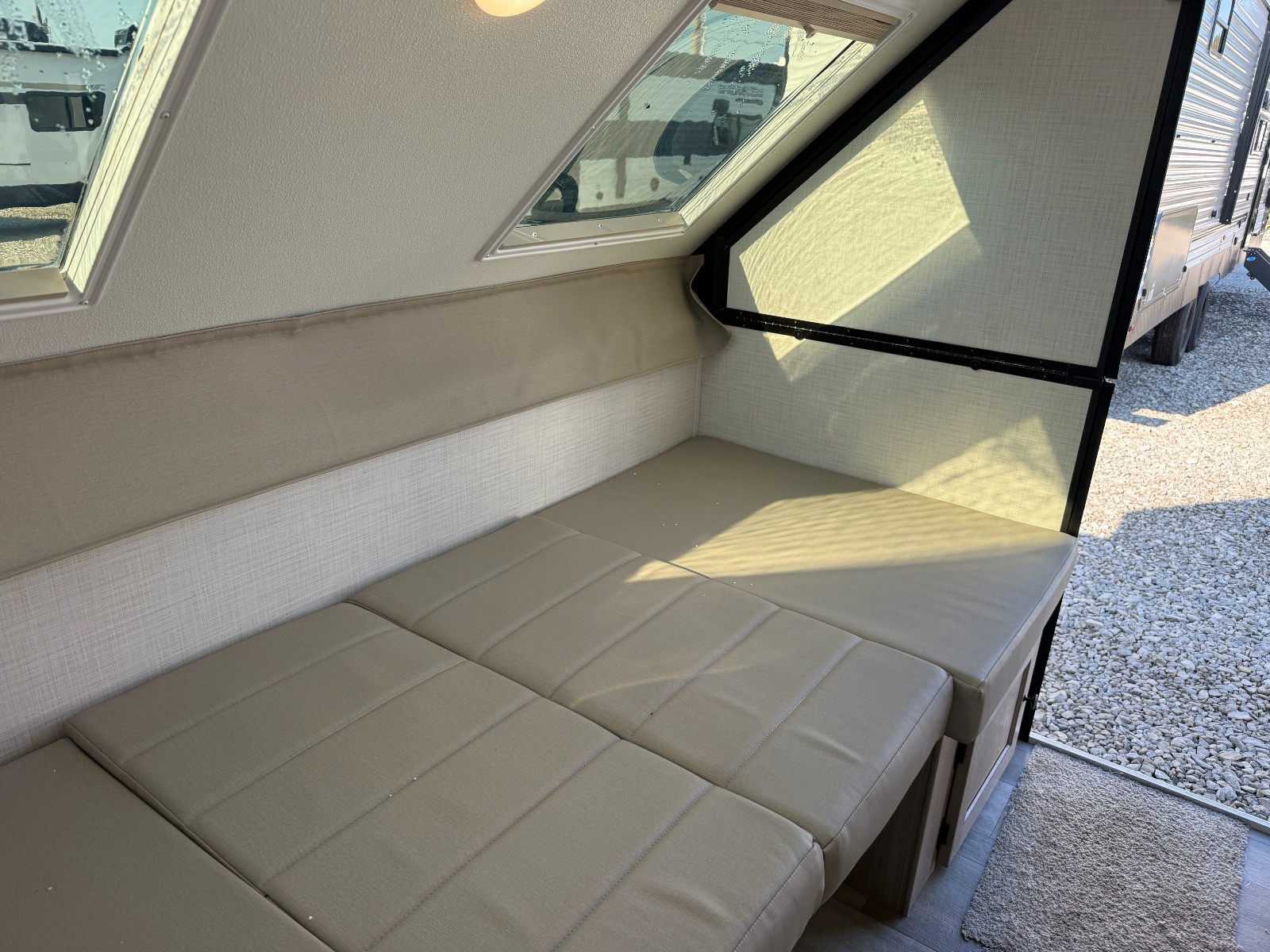 NEW 2025 FLAGSTAFF 10RB - Overview | Berryland Campers