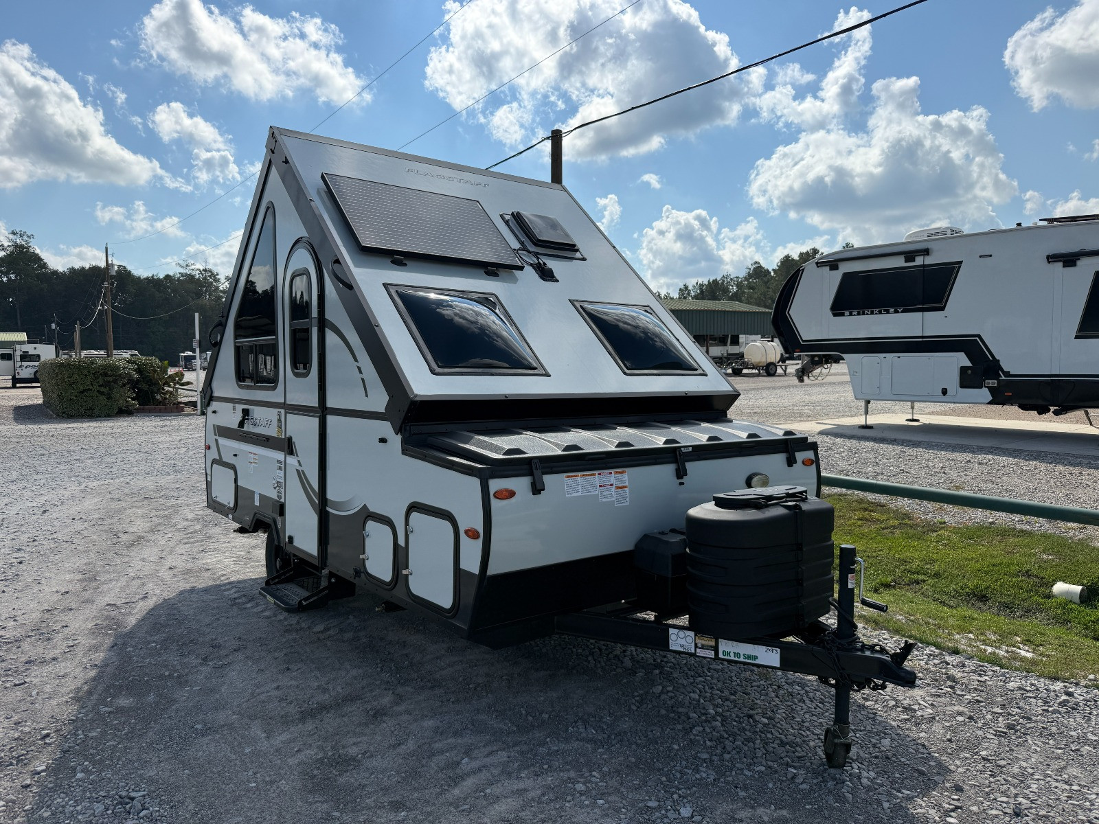 NEW 2025 FLAGSTAFF 10RB - Overview | Berryland Campers