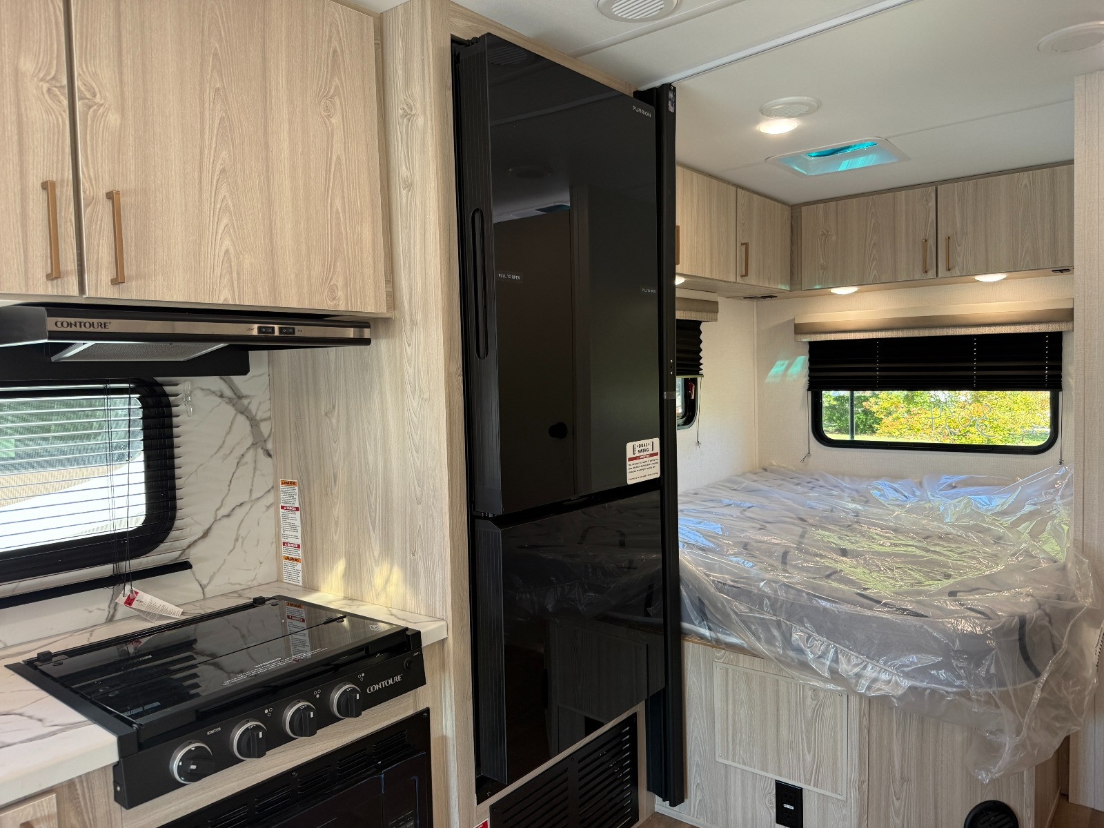 NEW 2026 ENTRADA 2000NSF - Overview | Berryland Campers