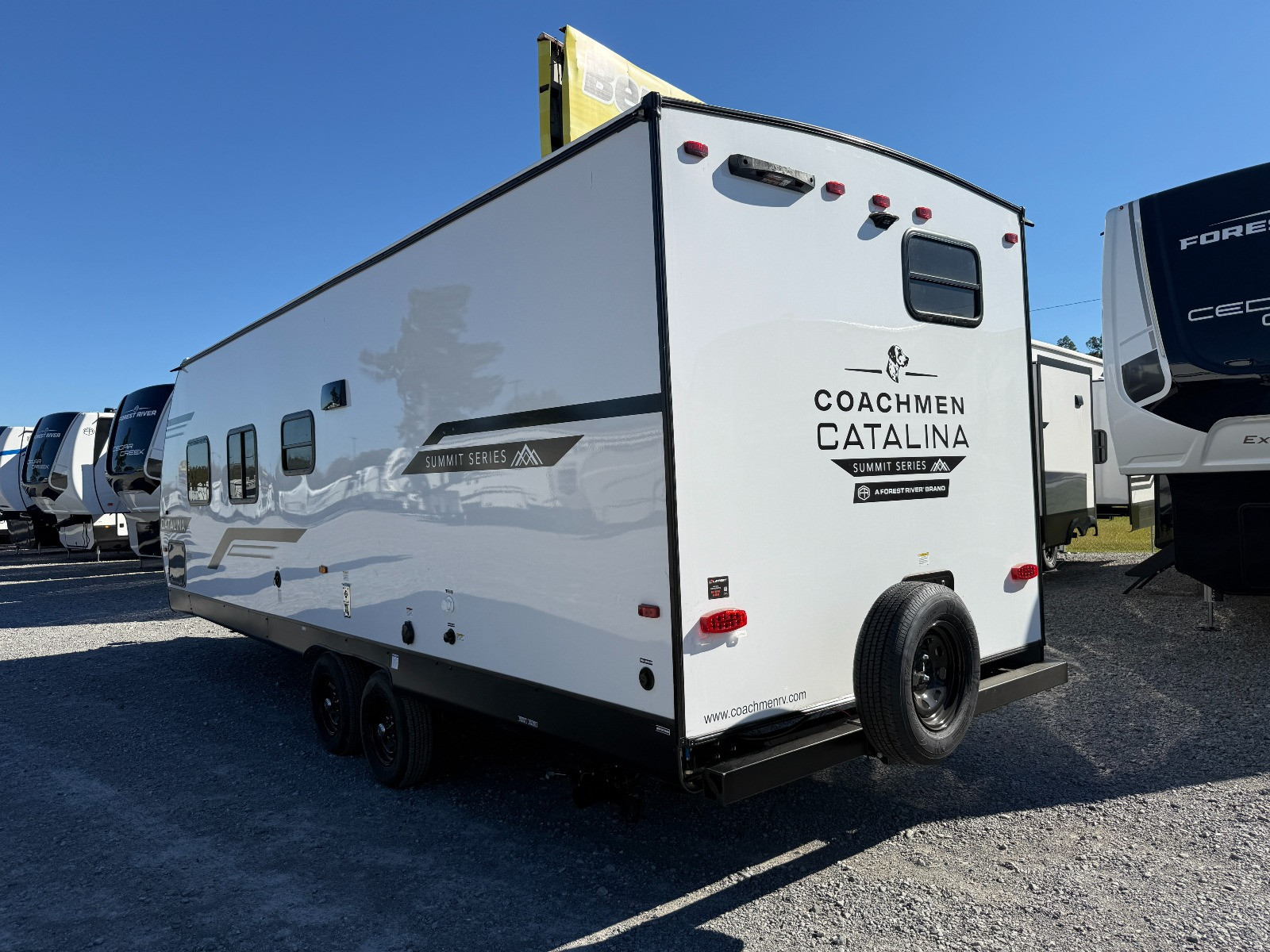 NEW 2026 CATALINA SUMMIT 261BH - Overview | Berryland Campers