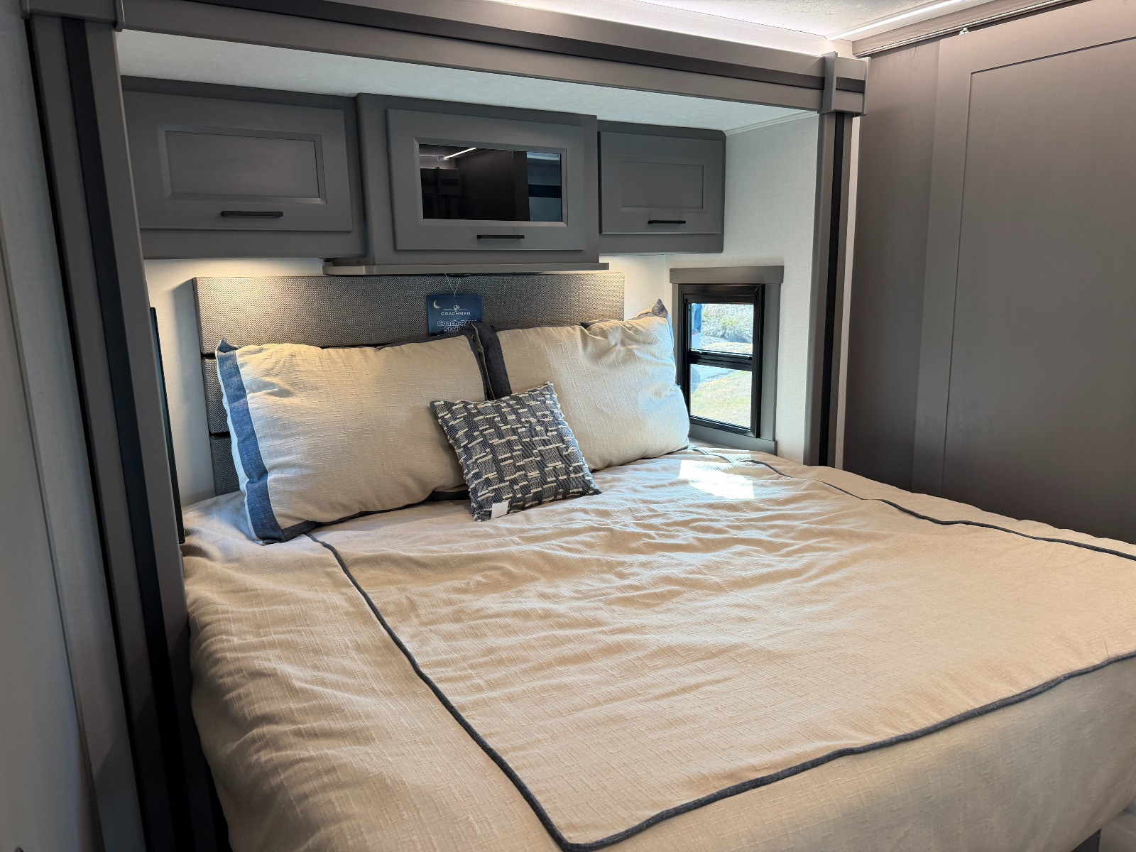 NEW 2026 ENCORE 375RBF - Overview | Berryland Campers
